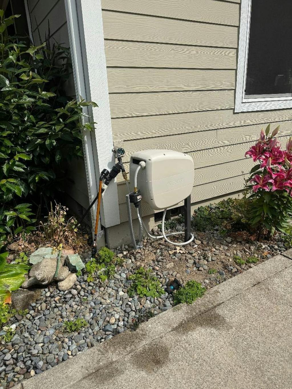 Hose Reel Mounting Post | Evolve Series | Hoselink – Hoselink USA