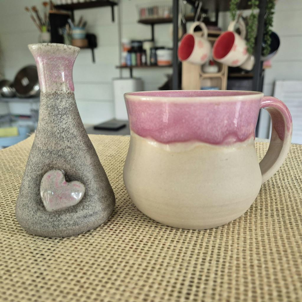 Mayco Stoneware Glaze: Pink Opal – Hot Clay