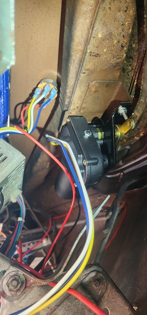 Hot Rod Hardware - Minnesota's largest street rod dealer.