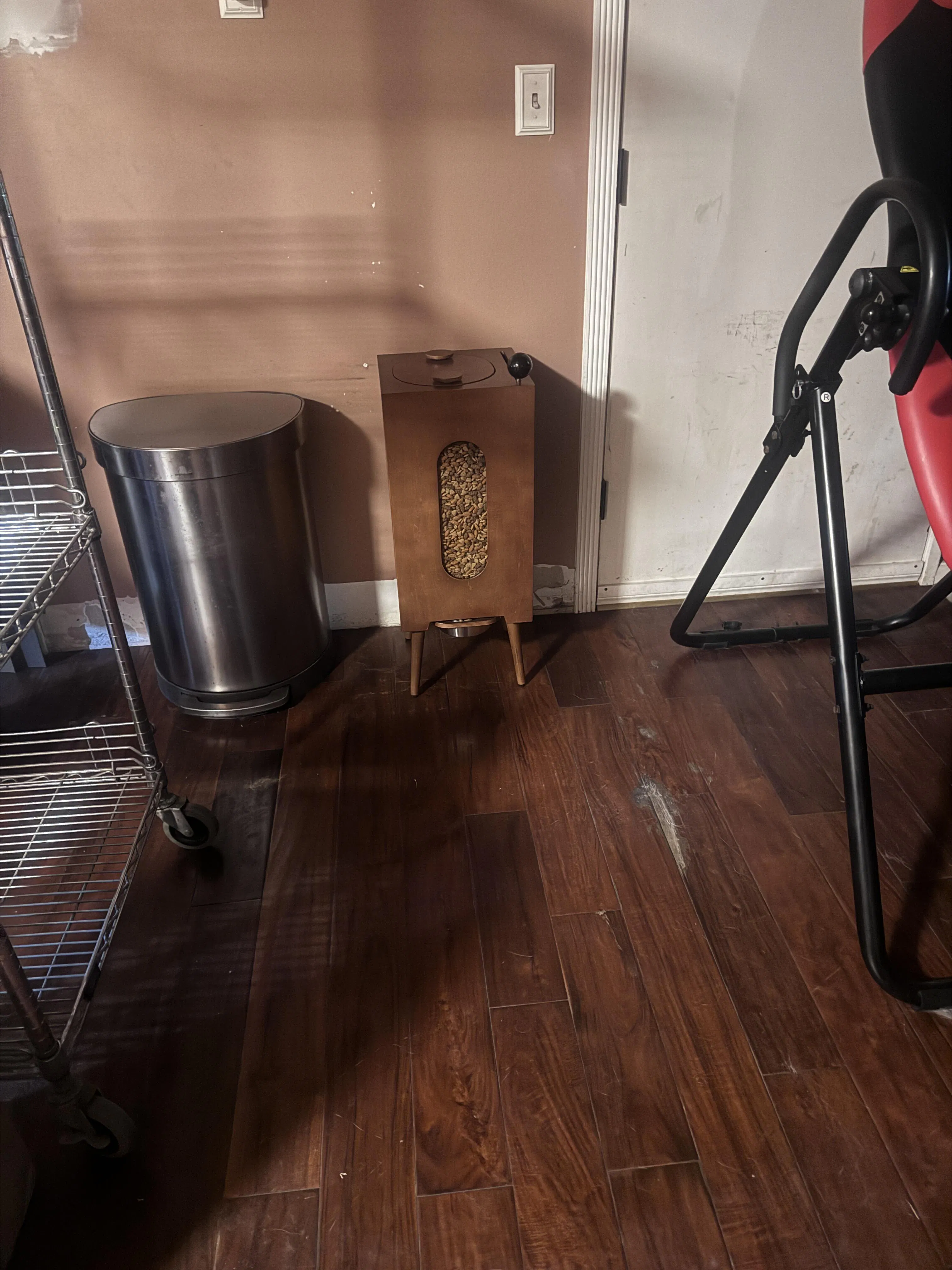 Houndsy Kibble Dispenser