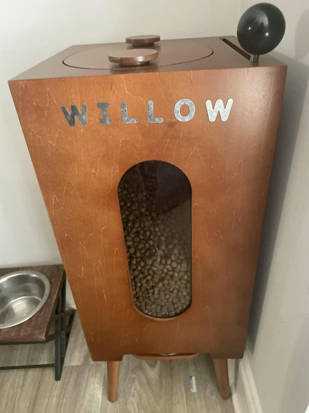 Houndsy Kibble Dispenser