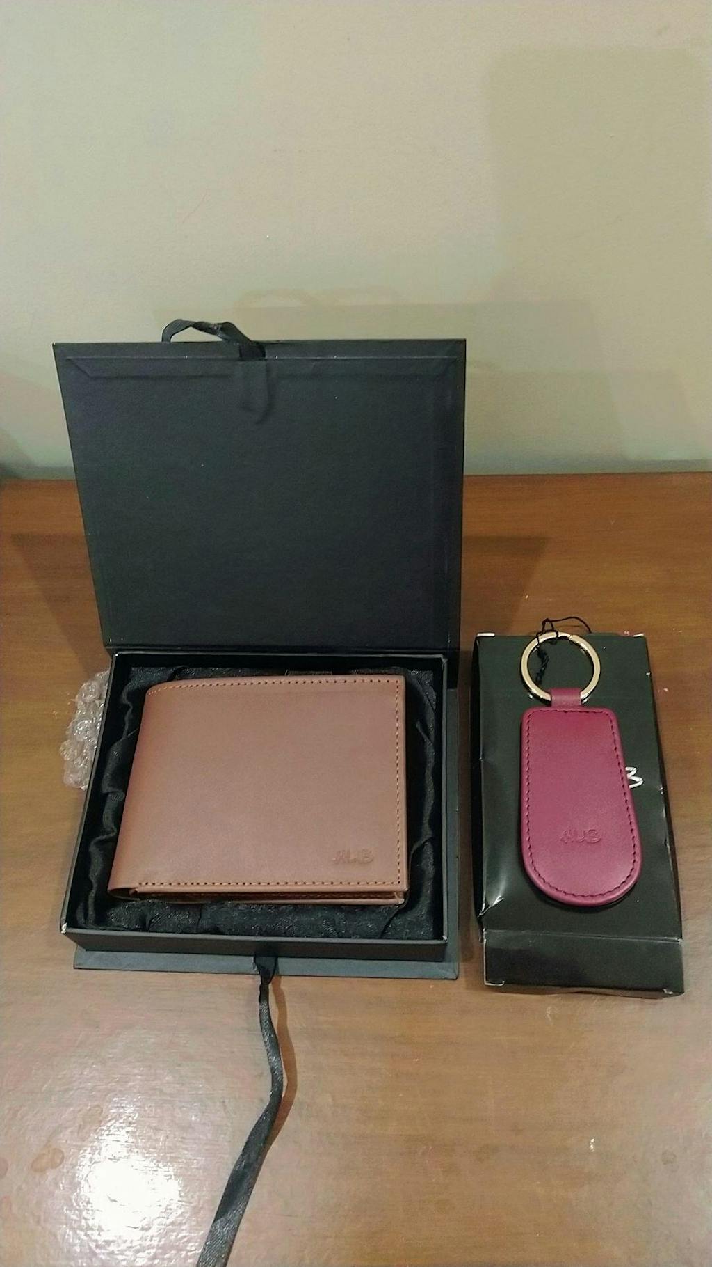 HUB Pakistan | Online Shop | Leather Wallets, Bags, and Accessories