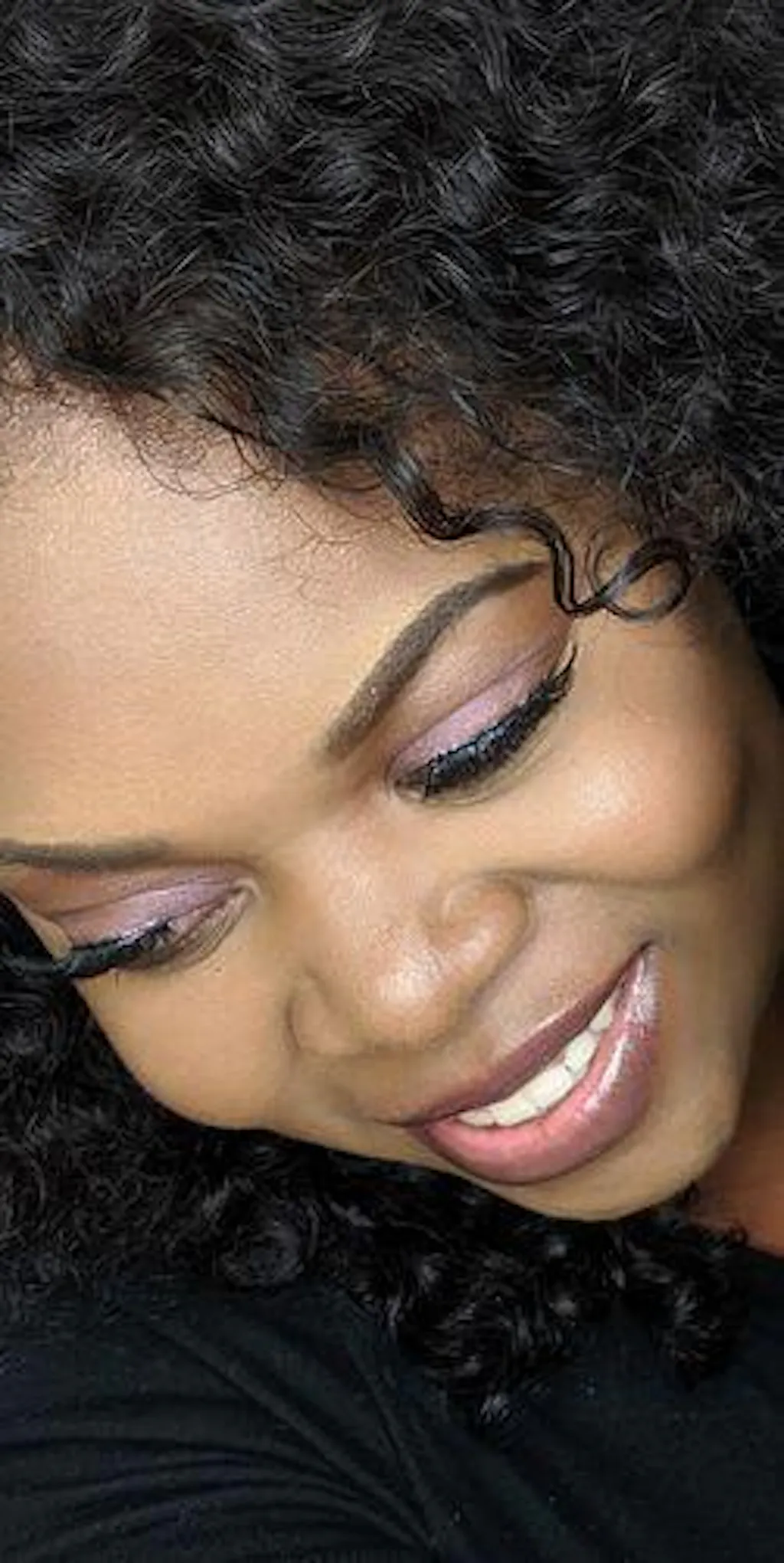 Velvet Eyeshadow for Bold Looks - Hue Noir Cosmetics