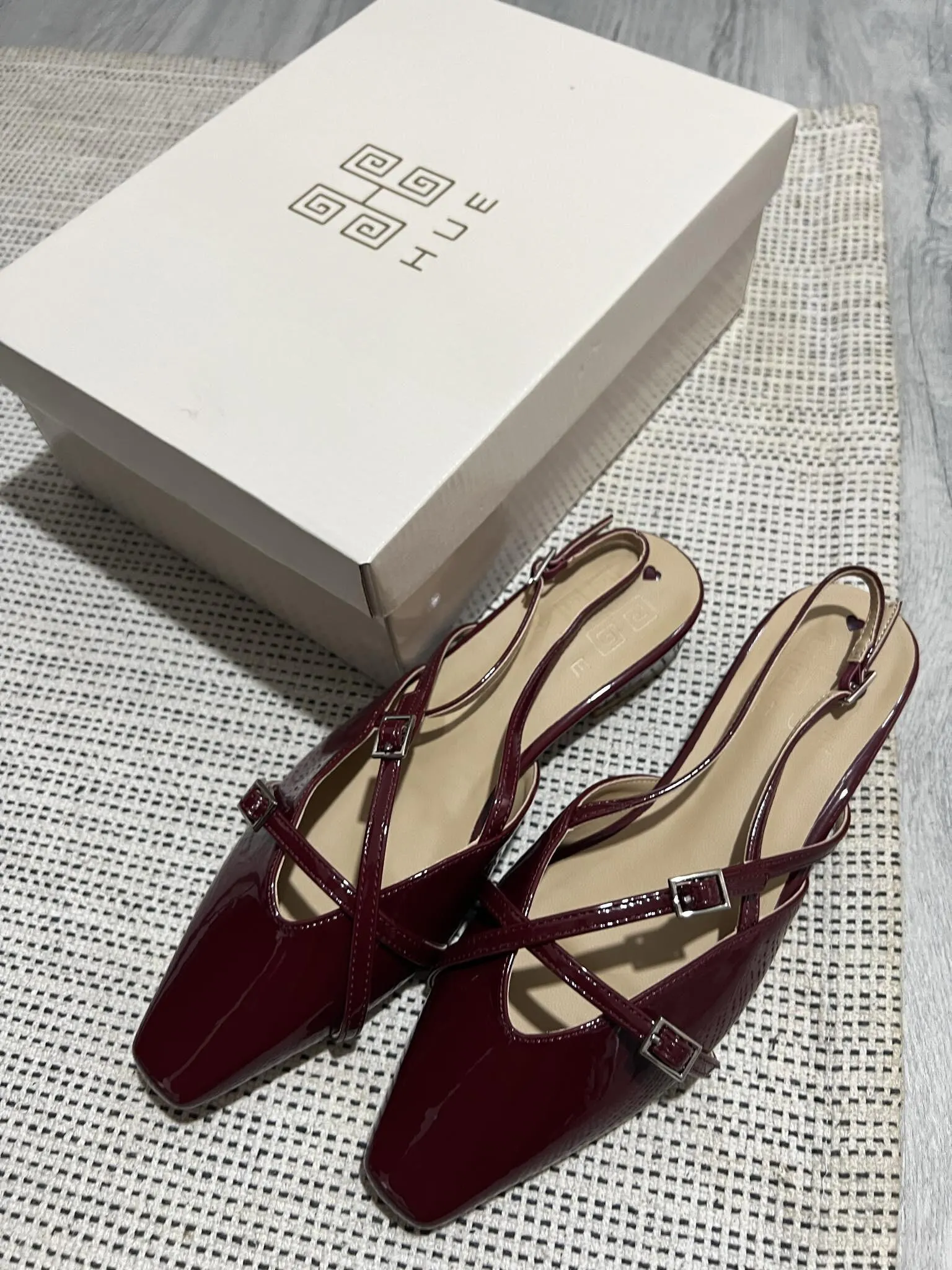 HUE | Comfortable & Stylish Women's Shoes | Vegan Leather – Hue