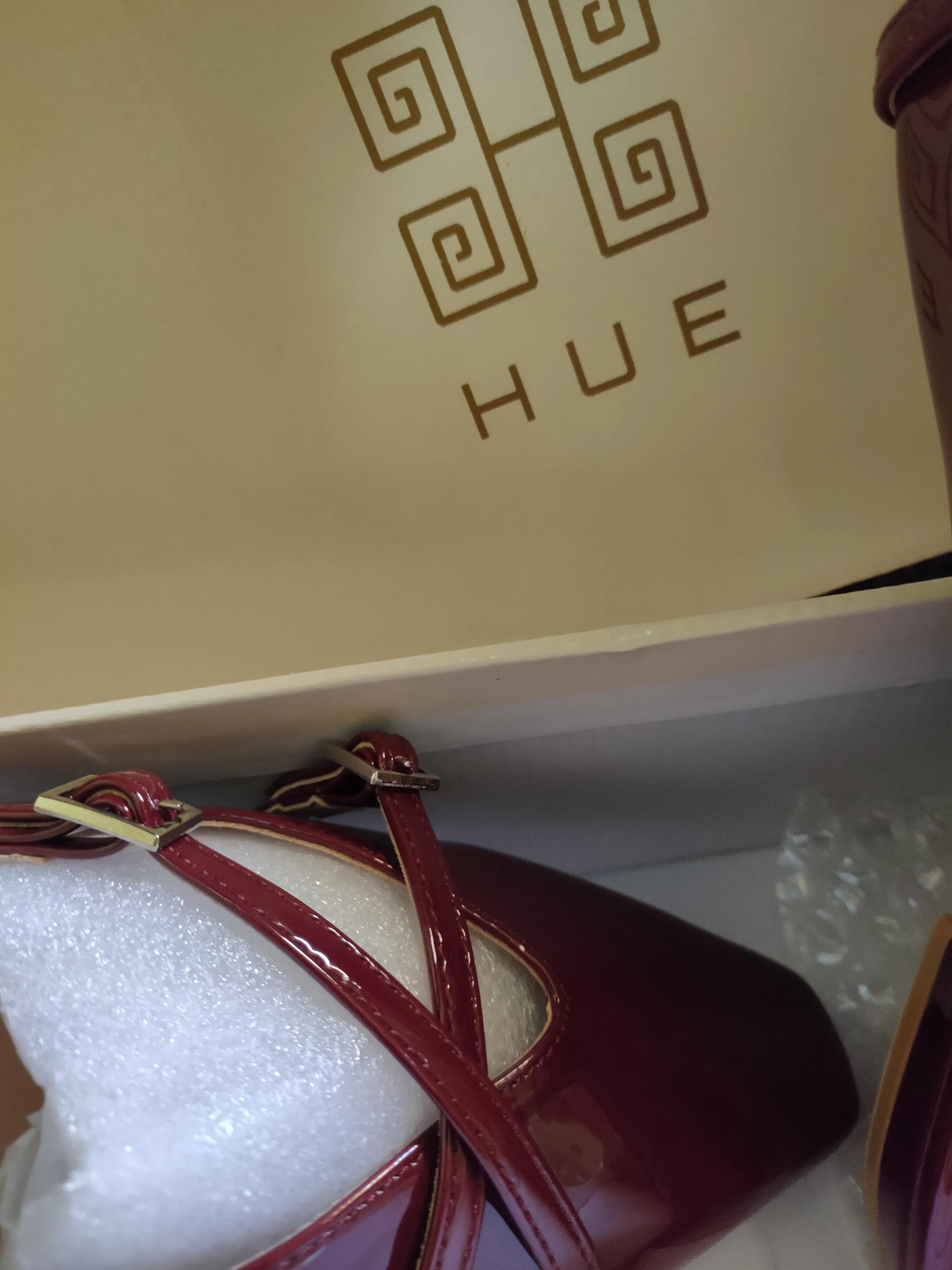 HUE | Comfortable & Stylish Women's Shoes | Vegan Leather – Hue
