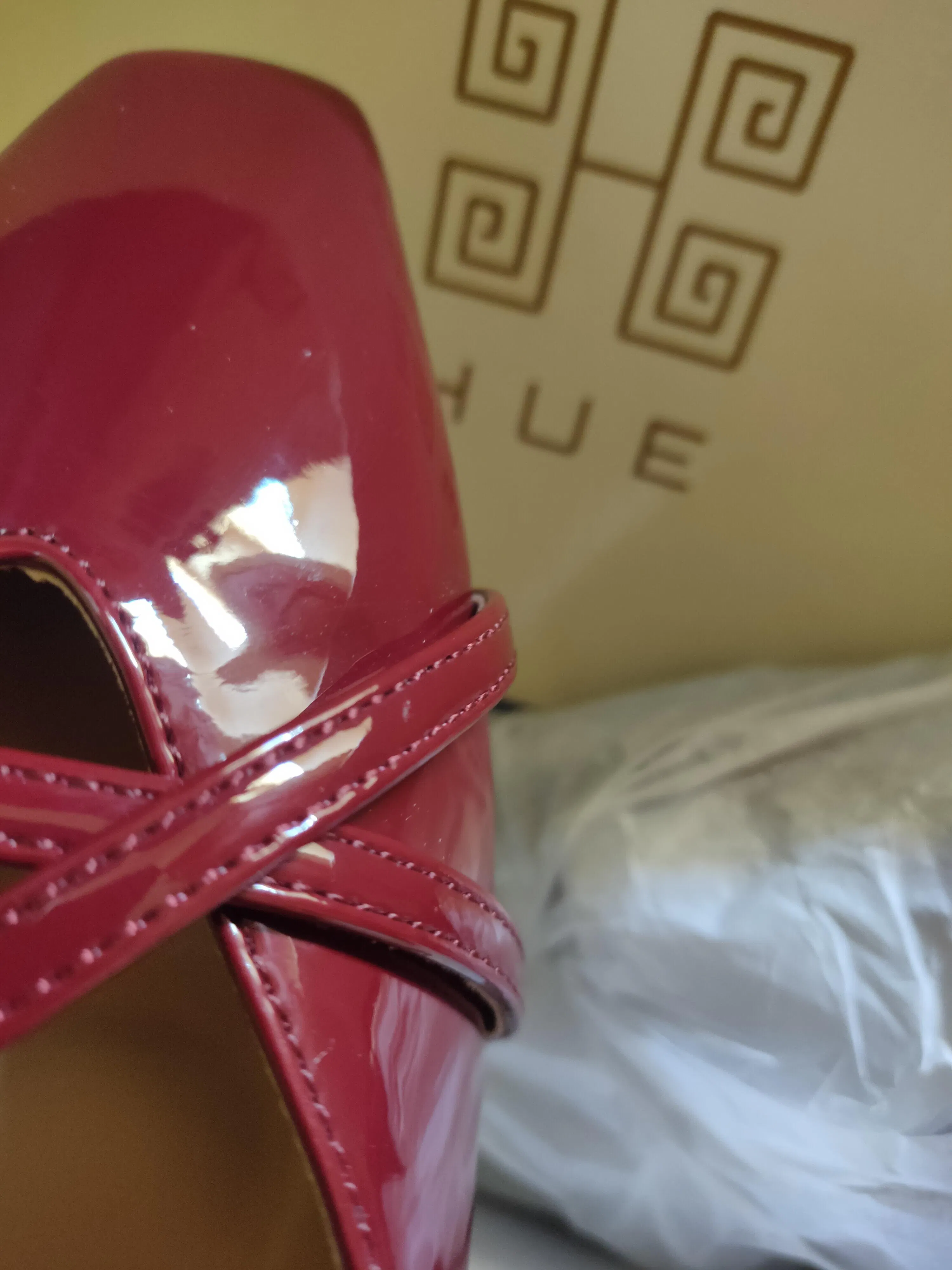 HUE | Comfortable & Stylish Women's Shoes | Vegan Leather – Hue