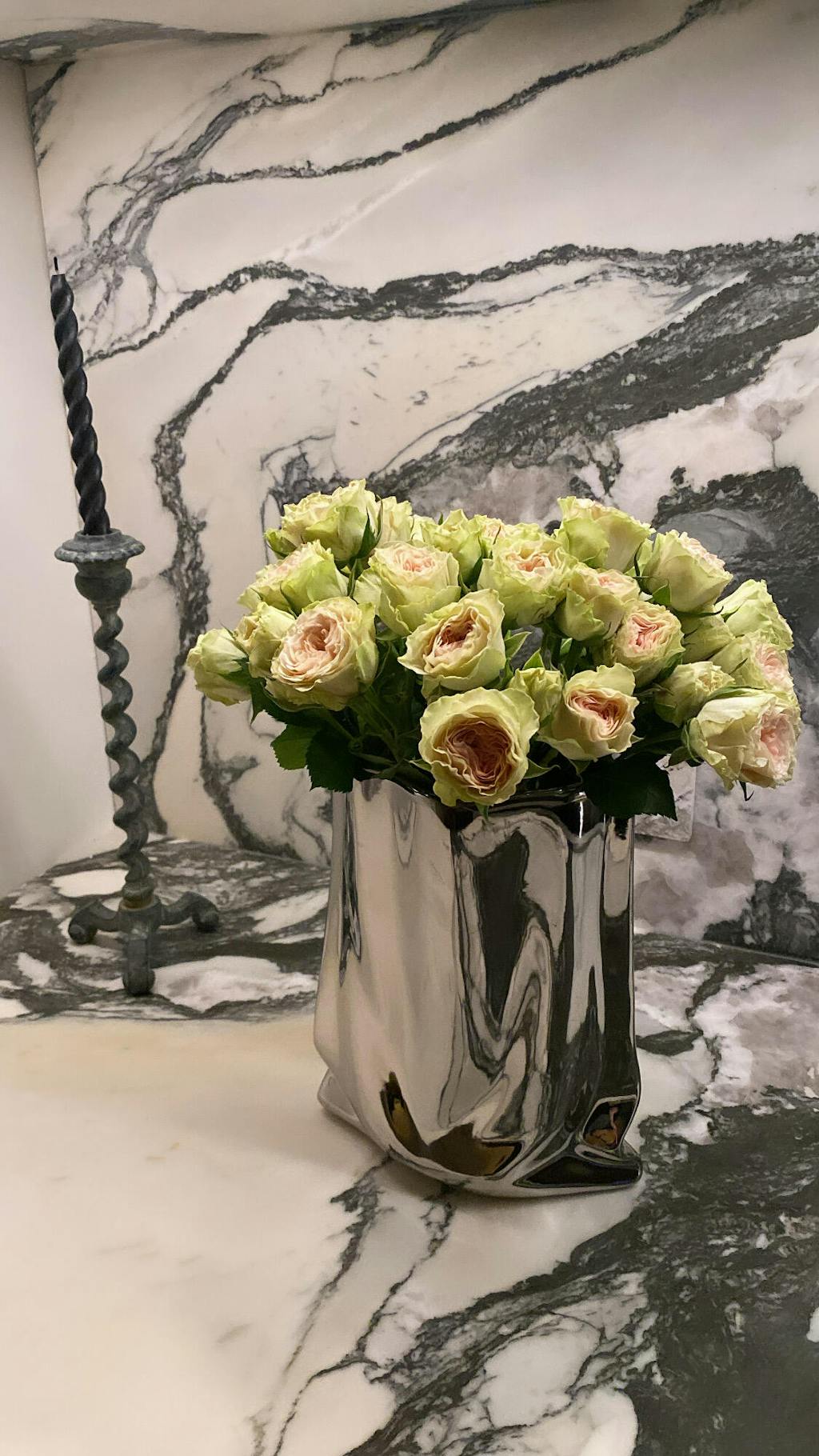 Esmée Mirror Vase - Mirror Electroplated Ceramic Flower Vase – HueGah Home