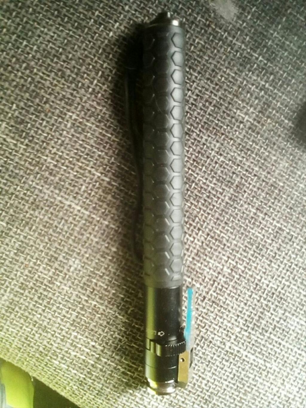 AUTOMATIC SPRING TELESCOPIC STICK SELF-DEFENSE TOOL - HunterArsenal