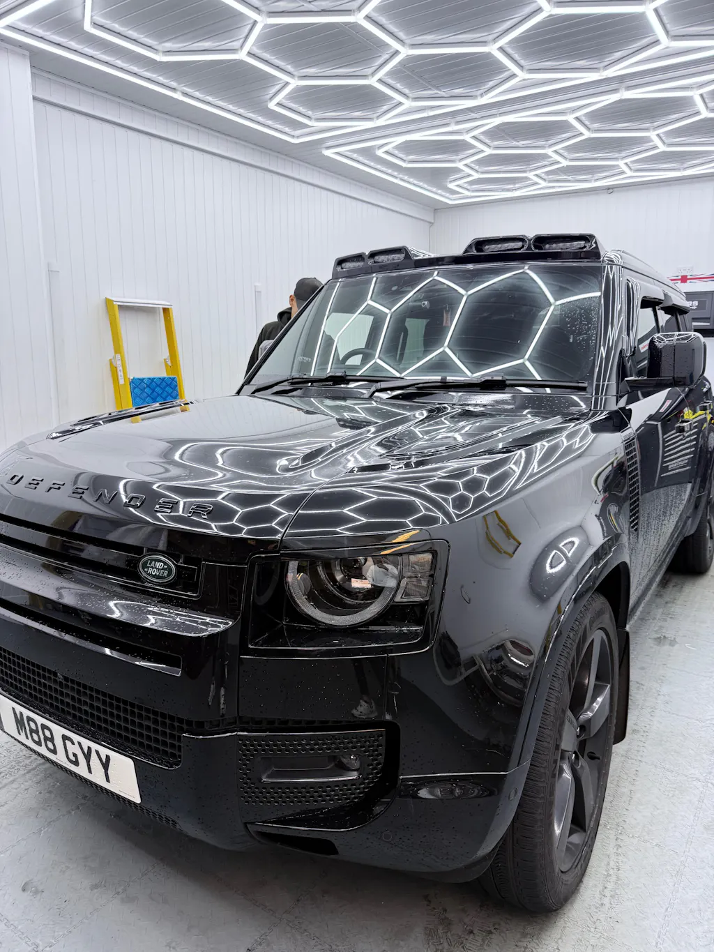 Gloss Black Roof Light Pod Kit – Hunters Prestige