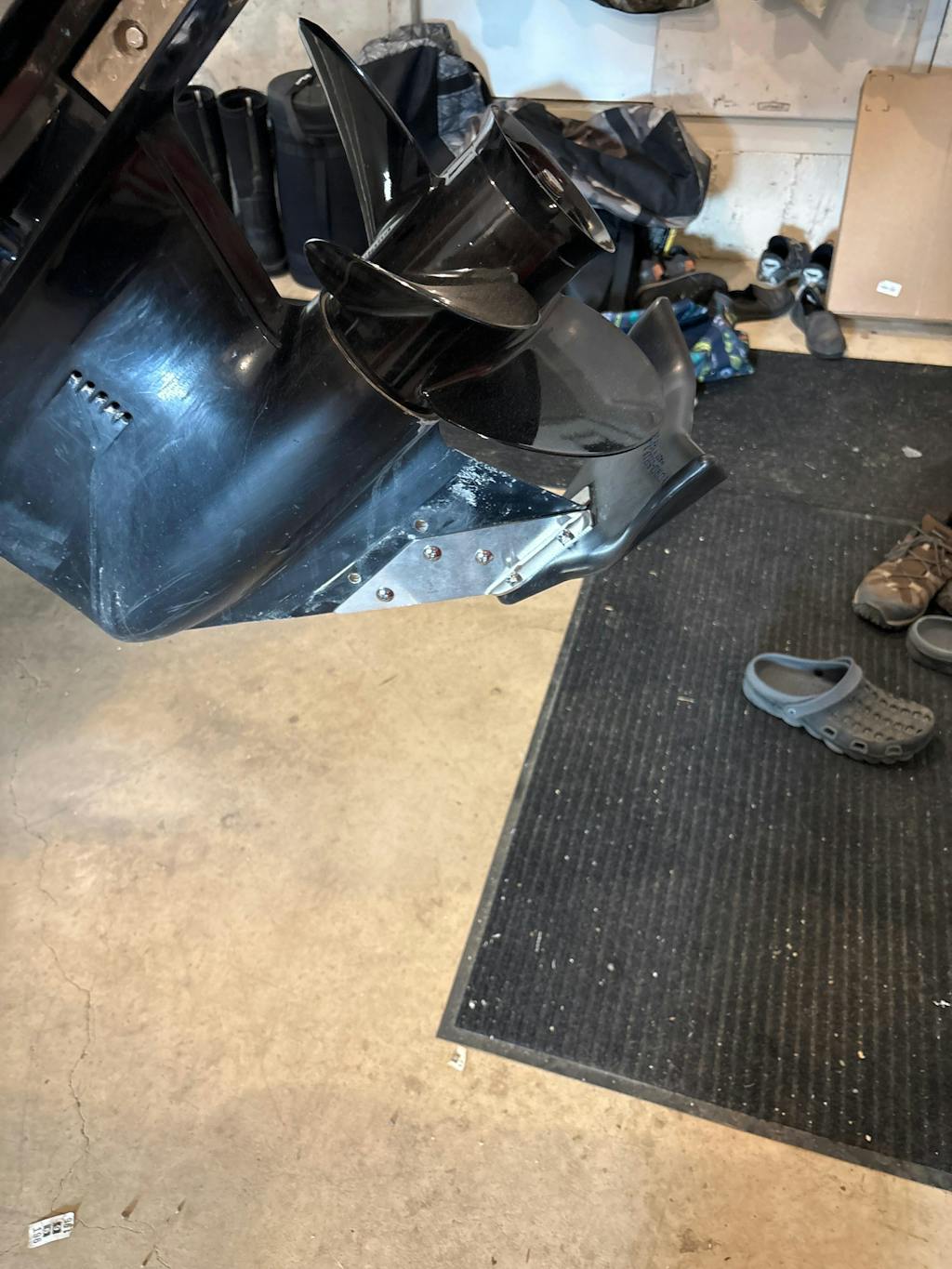 Standard Size Fin: 8.9 - 100 HP, Boats Up to 17' – Hydro-Shield