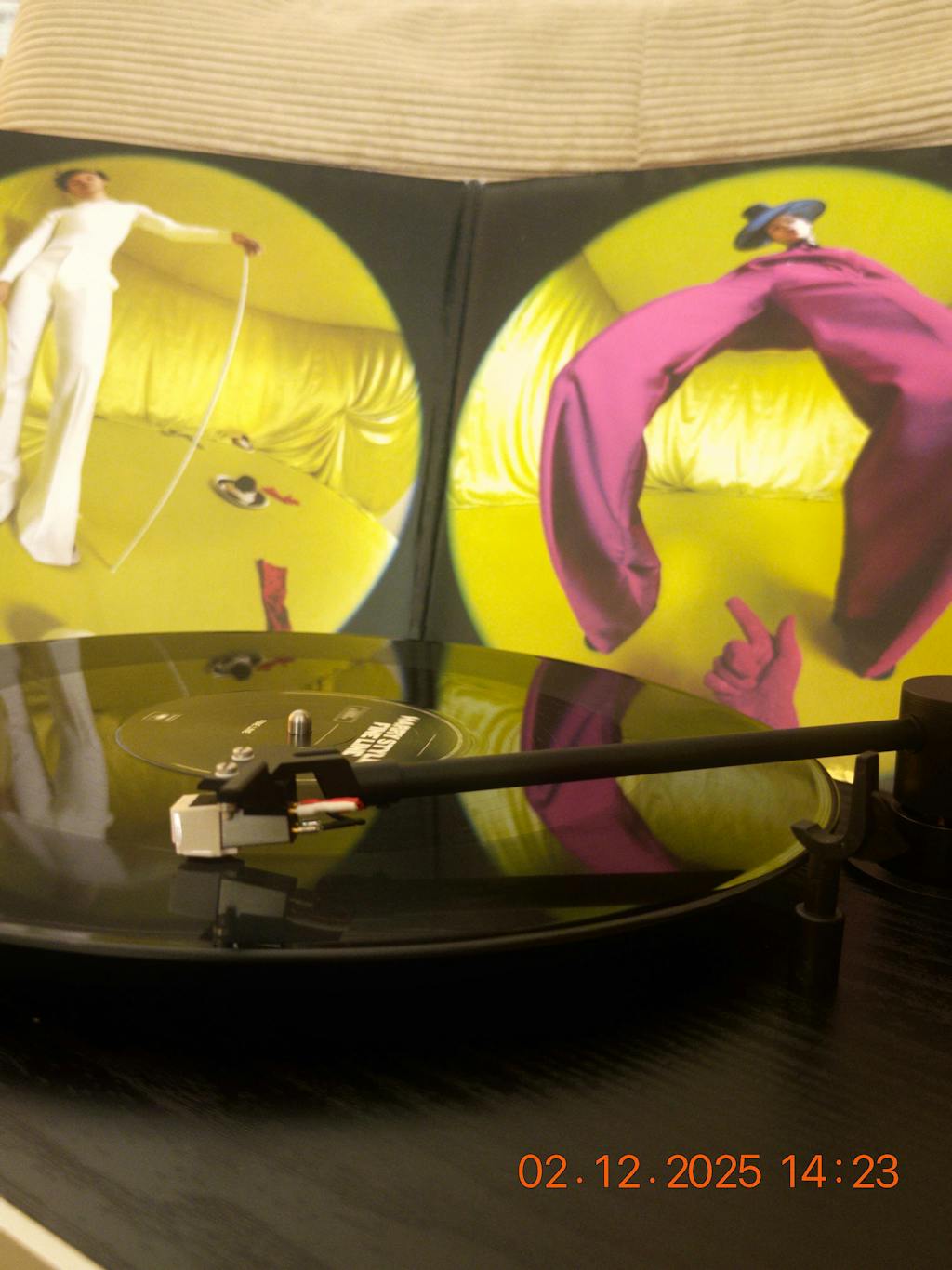 HYM Lumi-S turntable | The Rotating Pavilion – HYM-originals