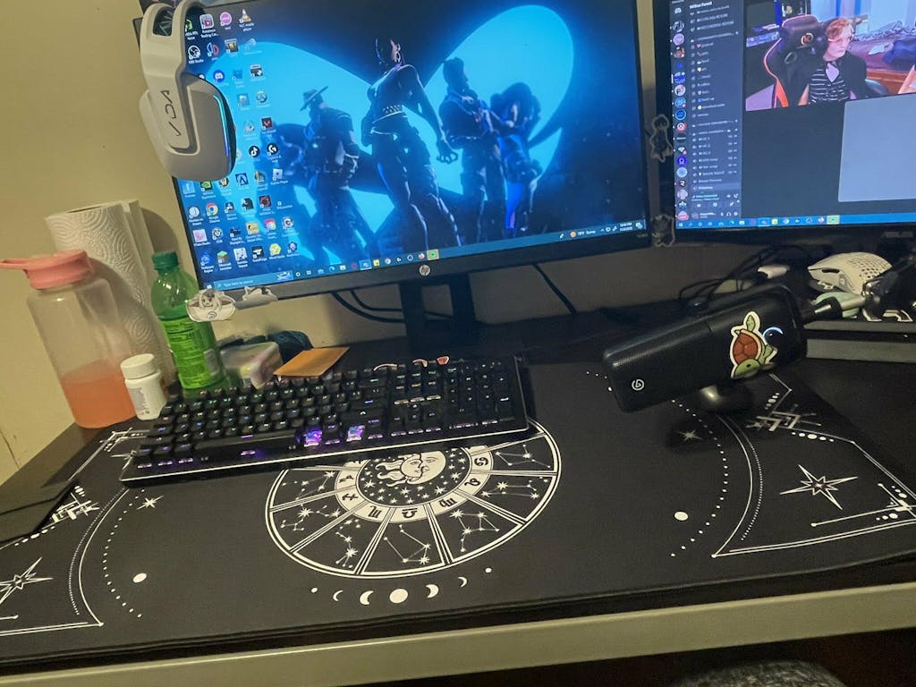Hystar Desk Mat | Zodiac