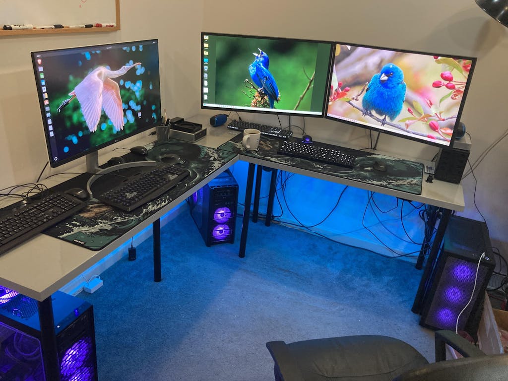 Hystar Desk Mat | Kraken