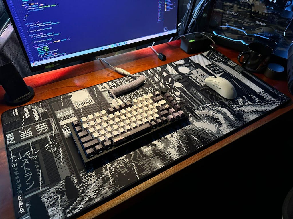 Hystar Desk Mat | Retro Tokyo