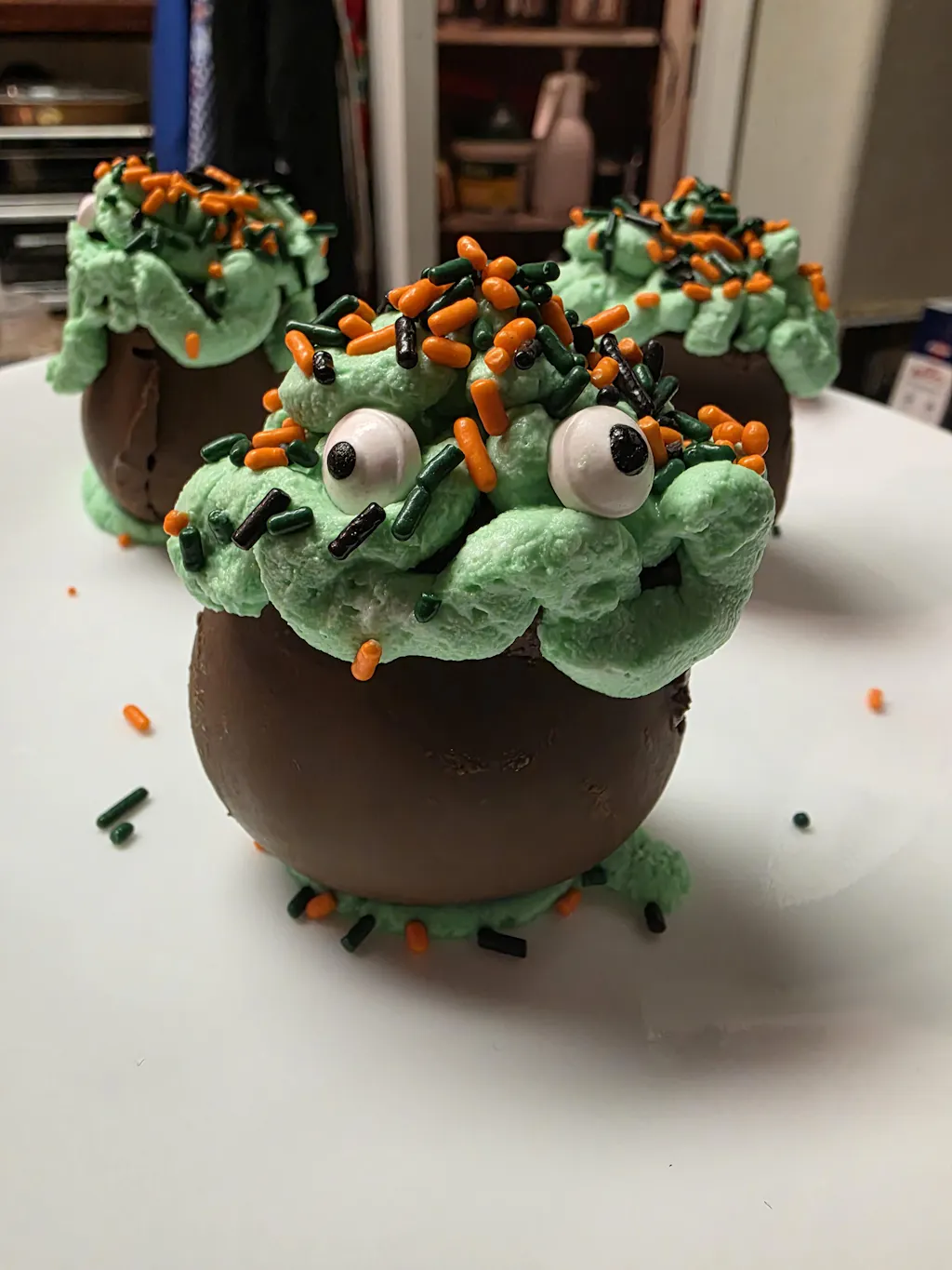 Easy Mini Pizza Recipe for Kids: Family Fun & Delicious Bites | I'm the ...