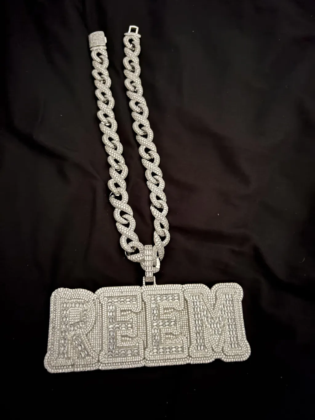 Verified Reviews – Icey Pyramid