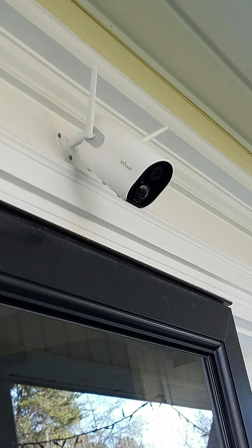 ieGeek ZS-GX2S - Outdoor Battery-Powered Cellular Bullet Camera with ...