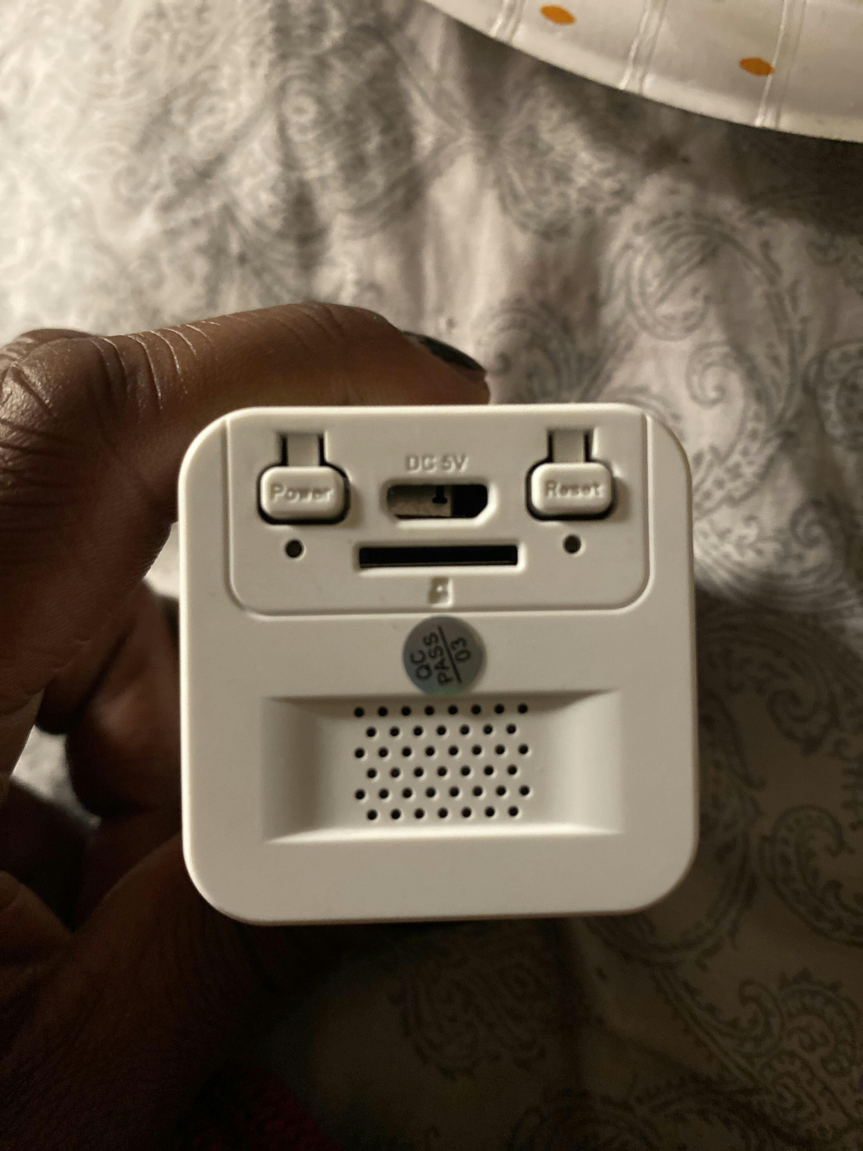 ieGeek ZS-GX7S - Portable Mini Indoor Wireless Battery Security Camera for Home Security