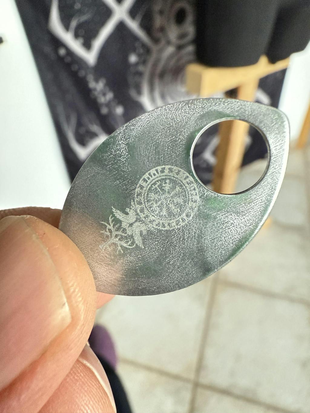 iKier & Atomstack P1 Mini-Lasergraviermaschine mit zwei Lasermodulen ...