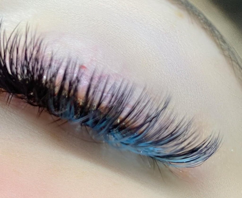 BLUE LASHES (12 ROW) – iLevel Lab