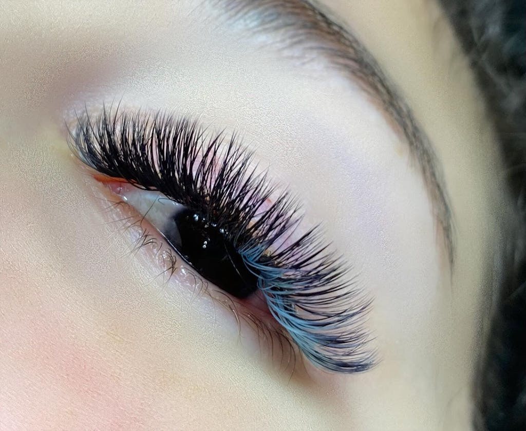 BLUE LASHES (12 ROW) – iLevel Lab