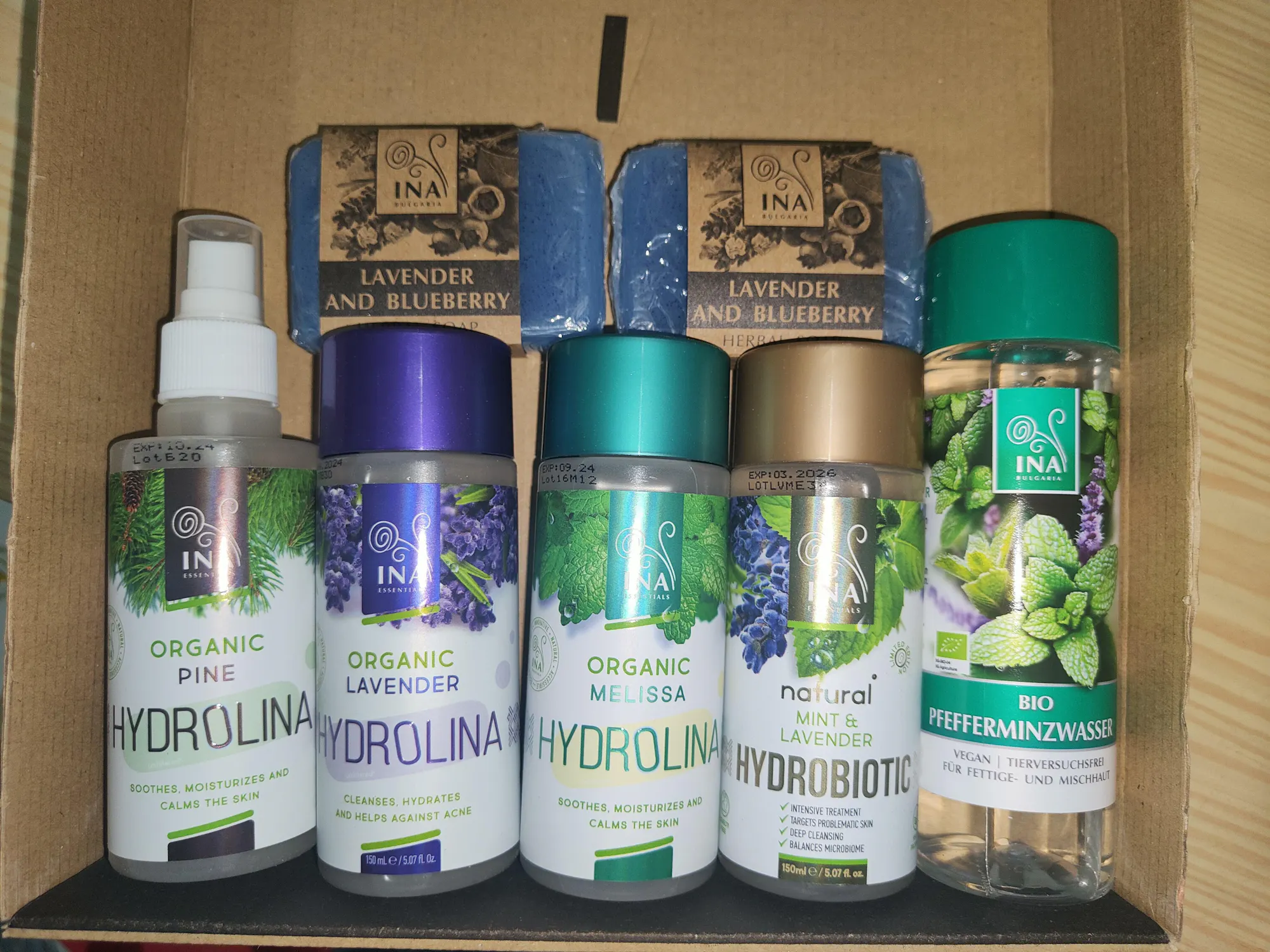 Negozio online per famiglie di cosmetici biologici | InaEssentials.IT