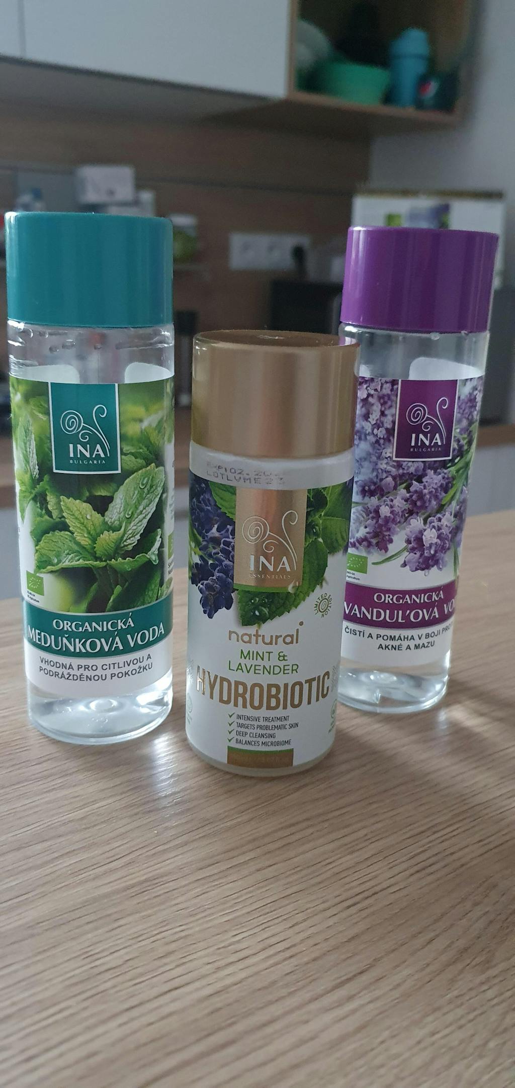 Hydrobiotic - Levanduľa & Mäta proti Akné | InaEssentials.SK