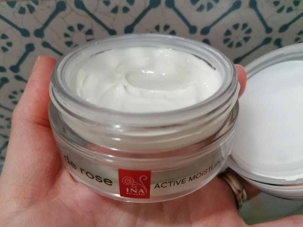 Rodinný internetový obchod so 100% BIO kozmetikou | InaEssentials.SK