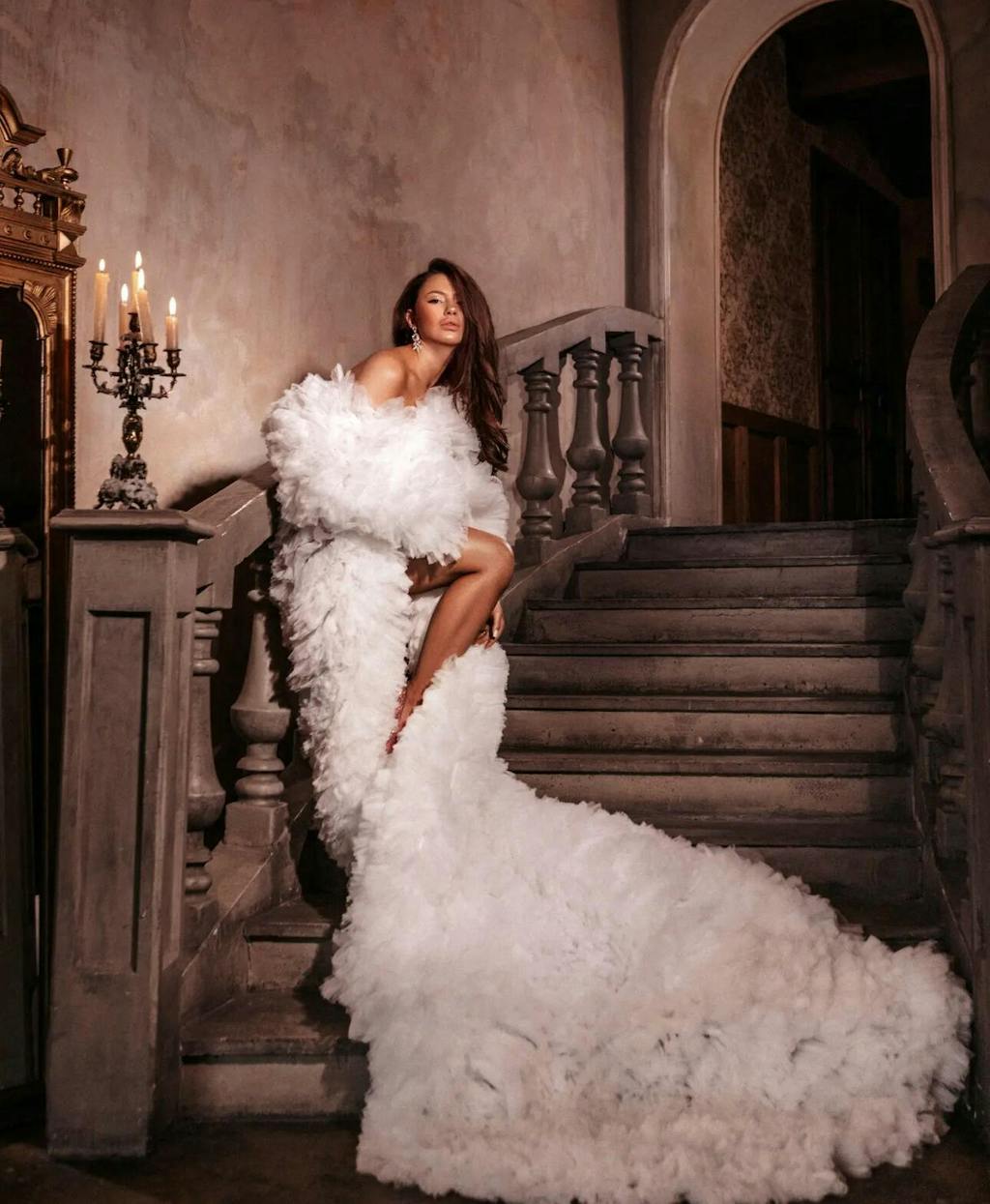 ZARINA Luxury Bridal Robe White//Black – Inna Elsie