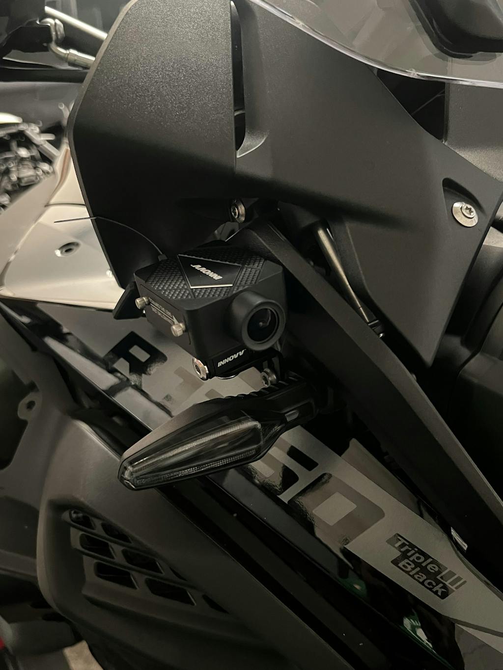 INNOVV N1 Pro: Motorcycle Navigation Camera with CarPlay & Android Auto