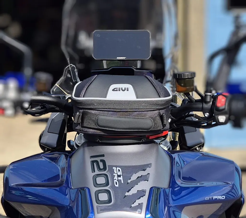 INNOVV N1 Pro: Motorcycle Navigation Camera with CarPlay & Android Auto