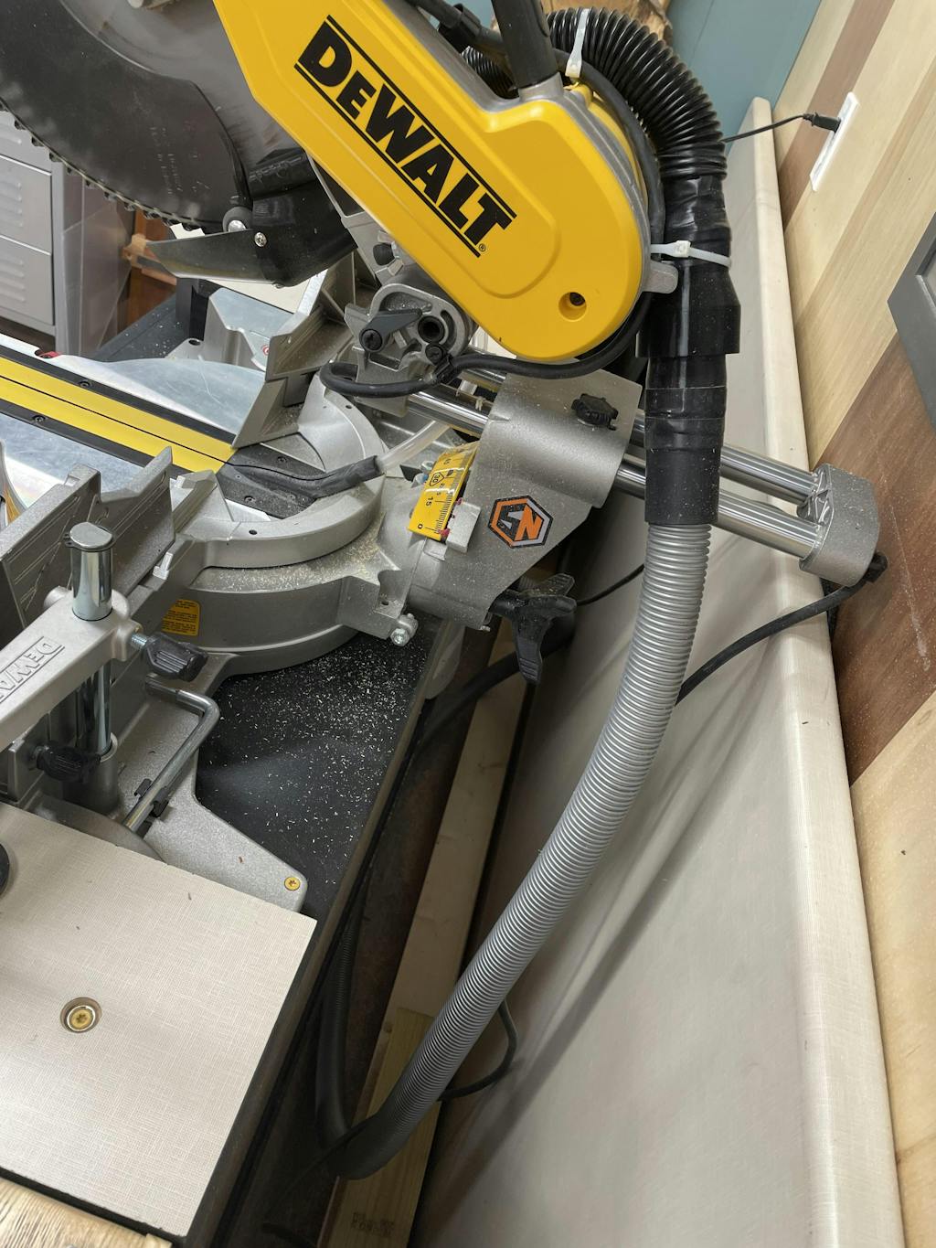 DeWALT DWS779/780 Dust Collection Throat Plate (PREORDER!) – Inspire ...