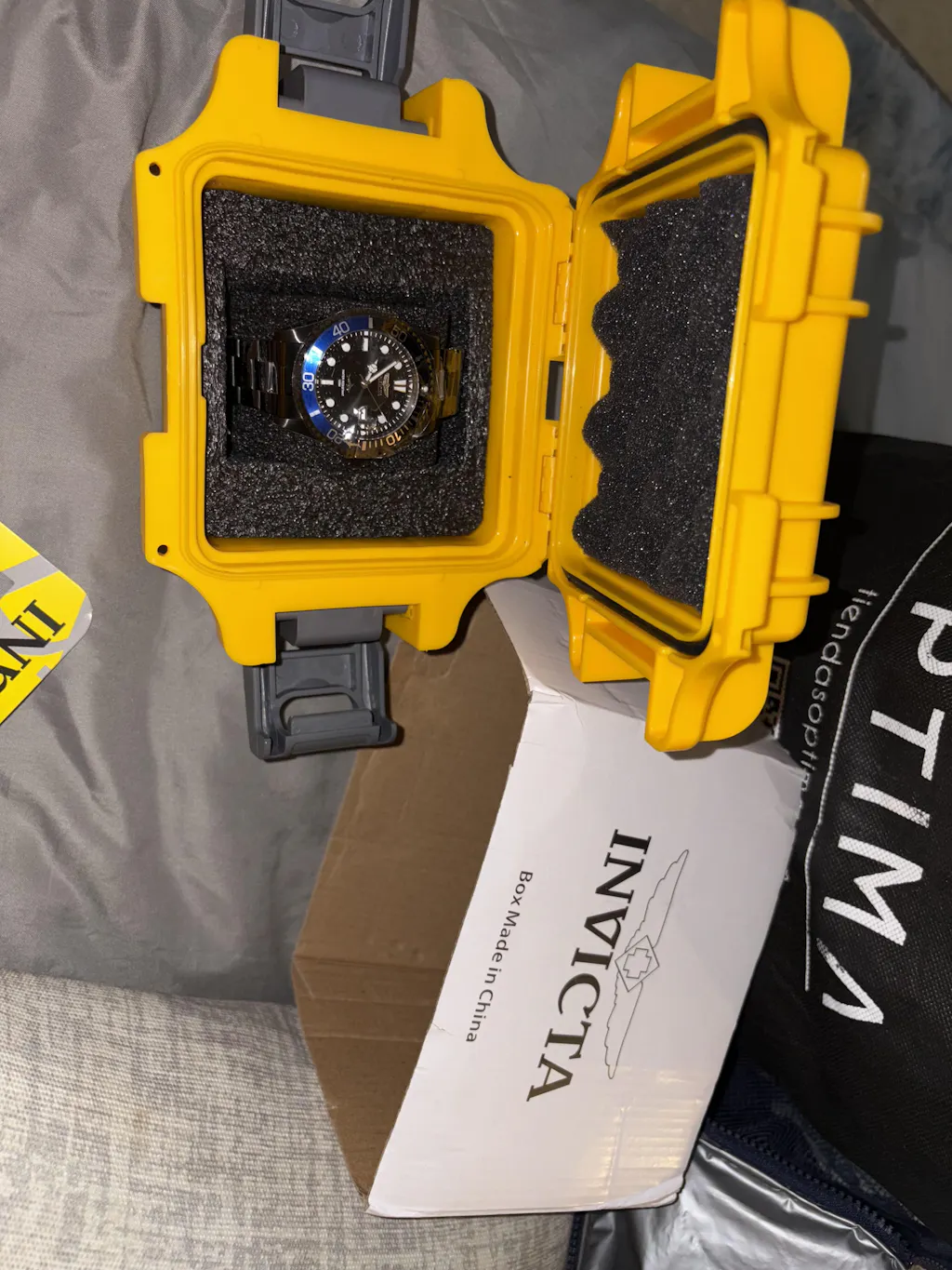 RELOJ PARA HOMBRE INVICTA PRO DIVER 44713 - NEGRO