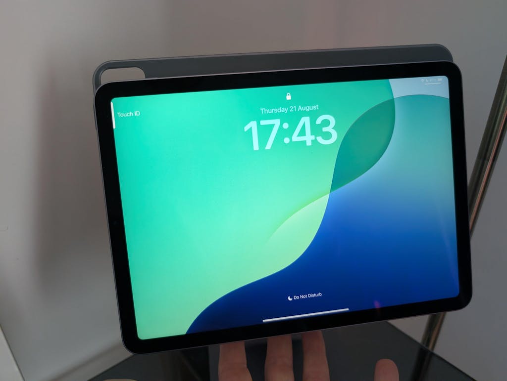 MagHub Quad 16” Laptop Screen Extender-Stop Alt-Tabbing. Start Winning ...