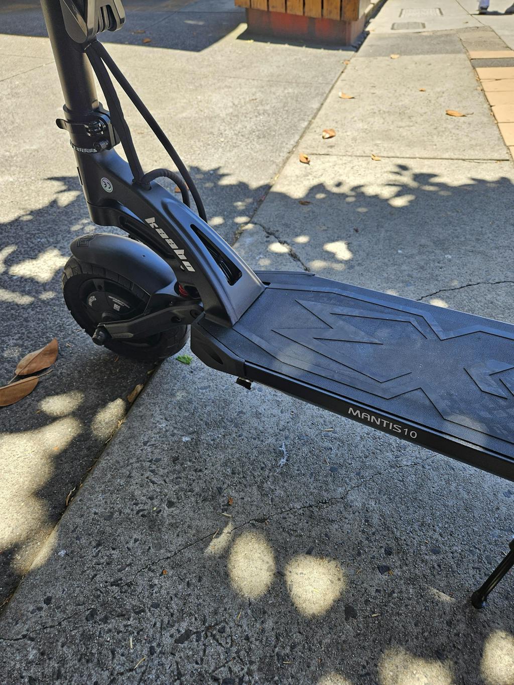 Kaabo Mantis 10 Plus v2 Electric Scooter 2025 Model — iScoot Australia