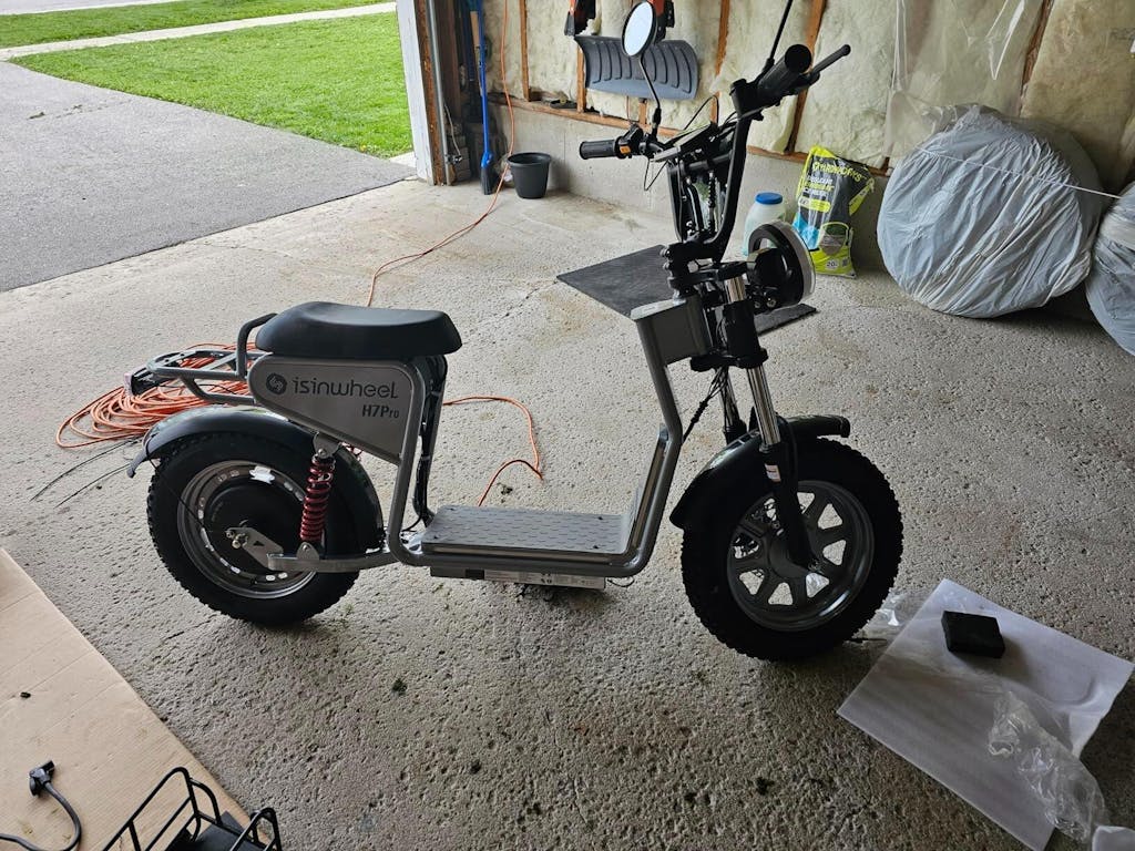 isinwheel H7Pro 1200W High-End Commuting Electric Scooter with Seat – iSinwheel Official Store