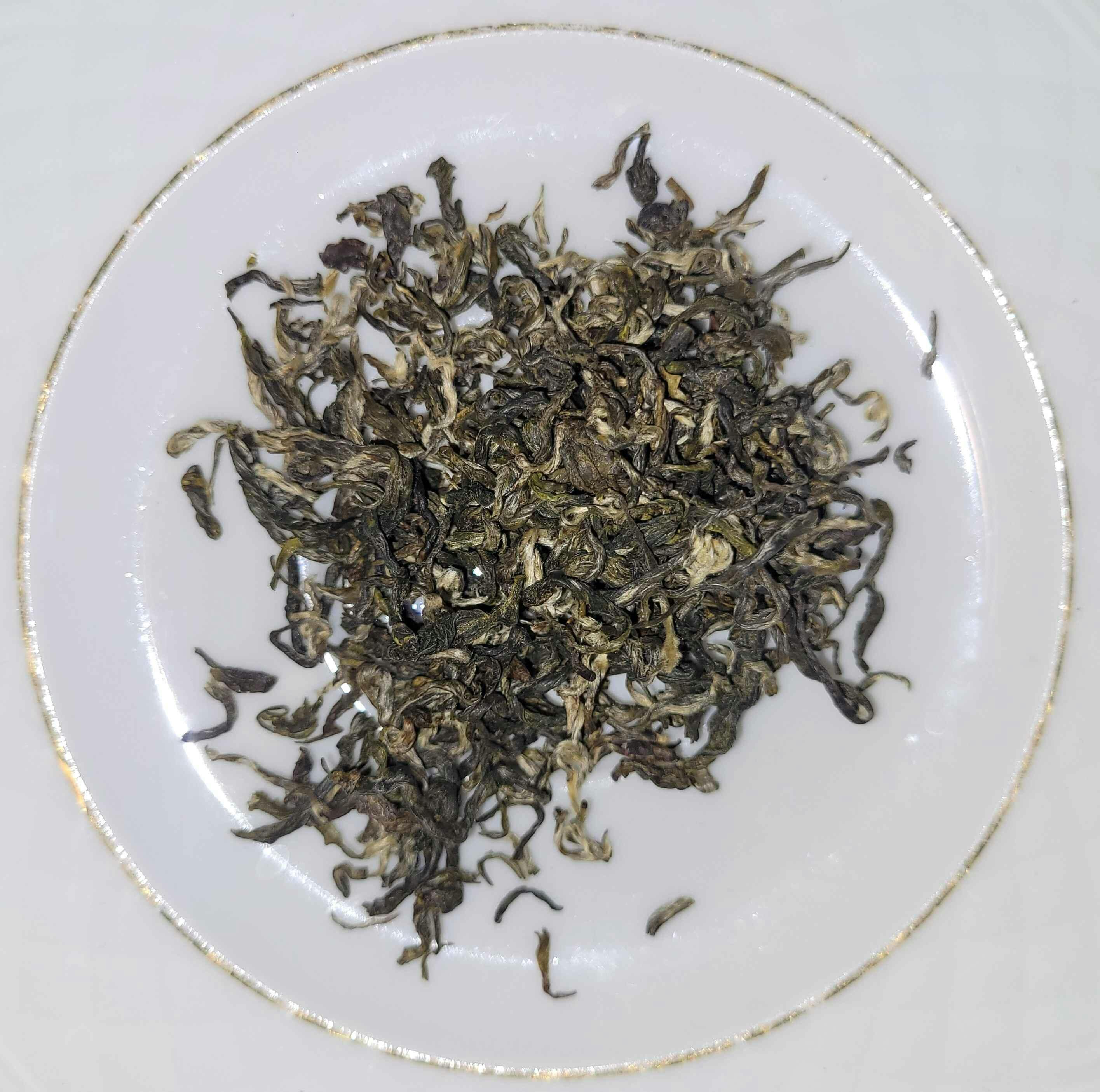 Wild Green Tea from Guilin City - Organic and Refreshing - iTeaworld