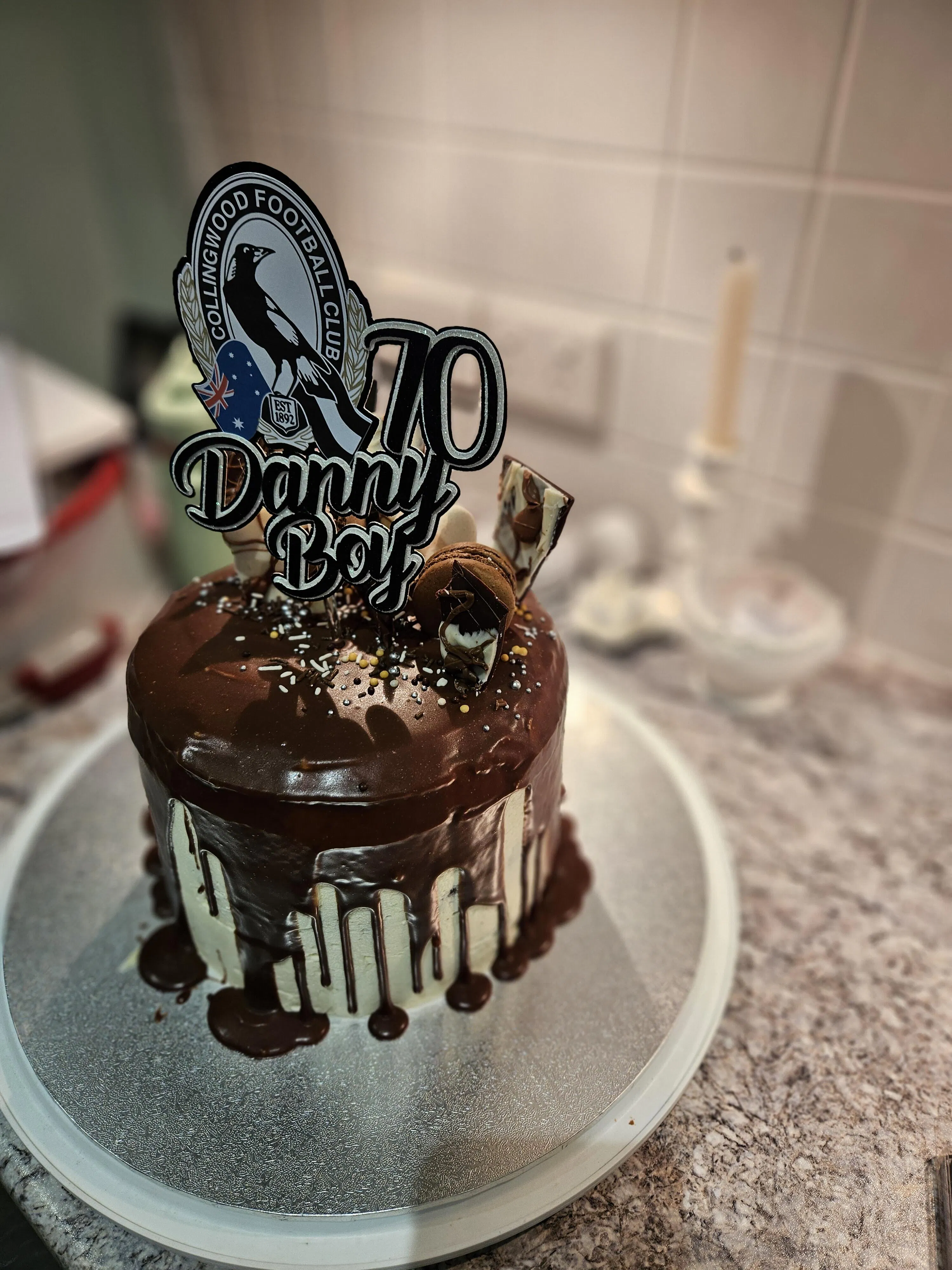 Collingwood Magpies AFL Cake Topper - Itty Bitty Cake Toppers