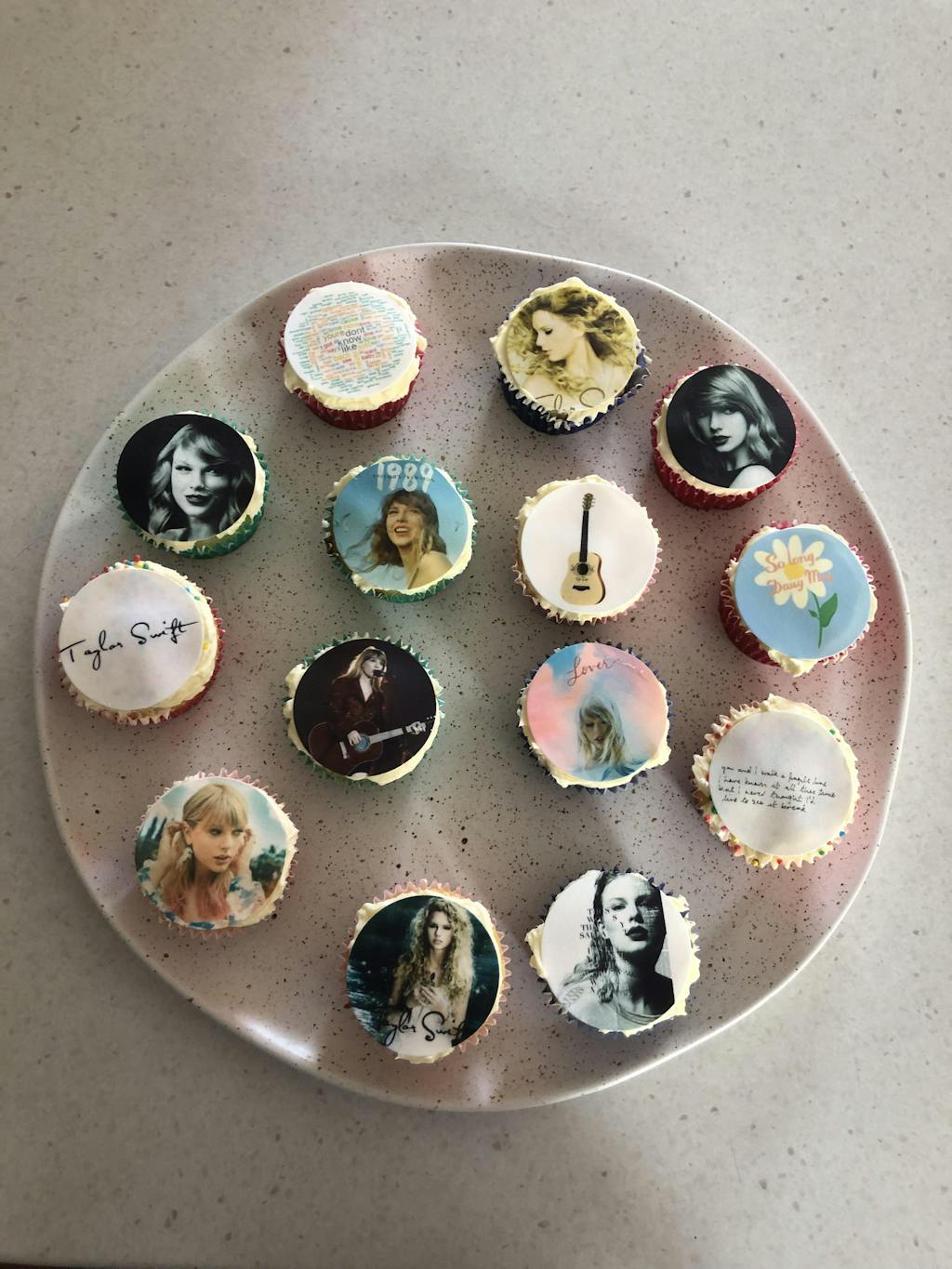 Taylor Swift Cupcake Cookie Toppers - Itty Bitty Cake Toppers