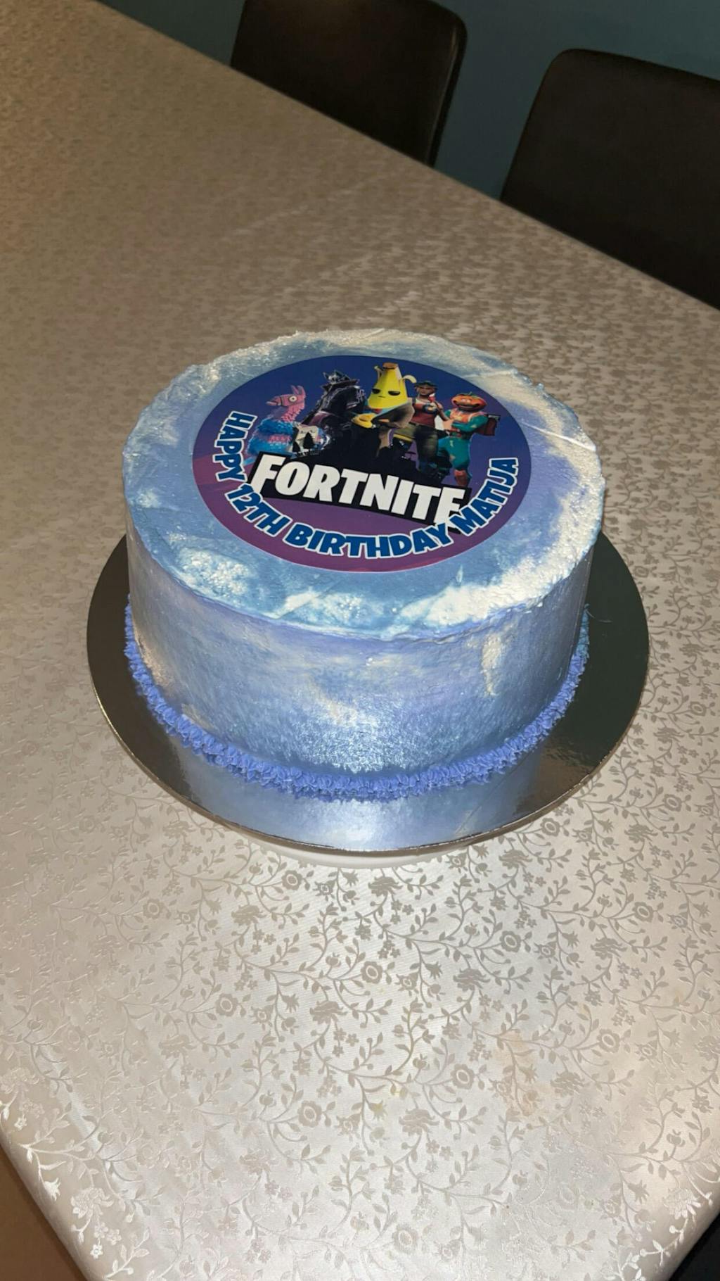 FORTNITE Round Cake Topper Edible - Itty Bitty Cake Toppers
