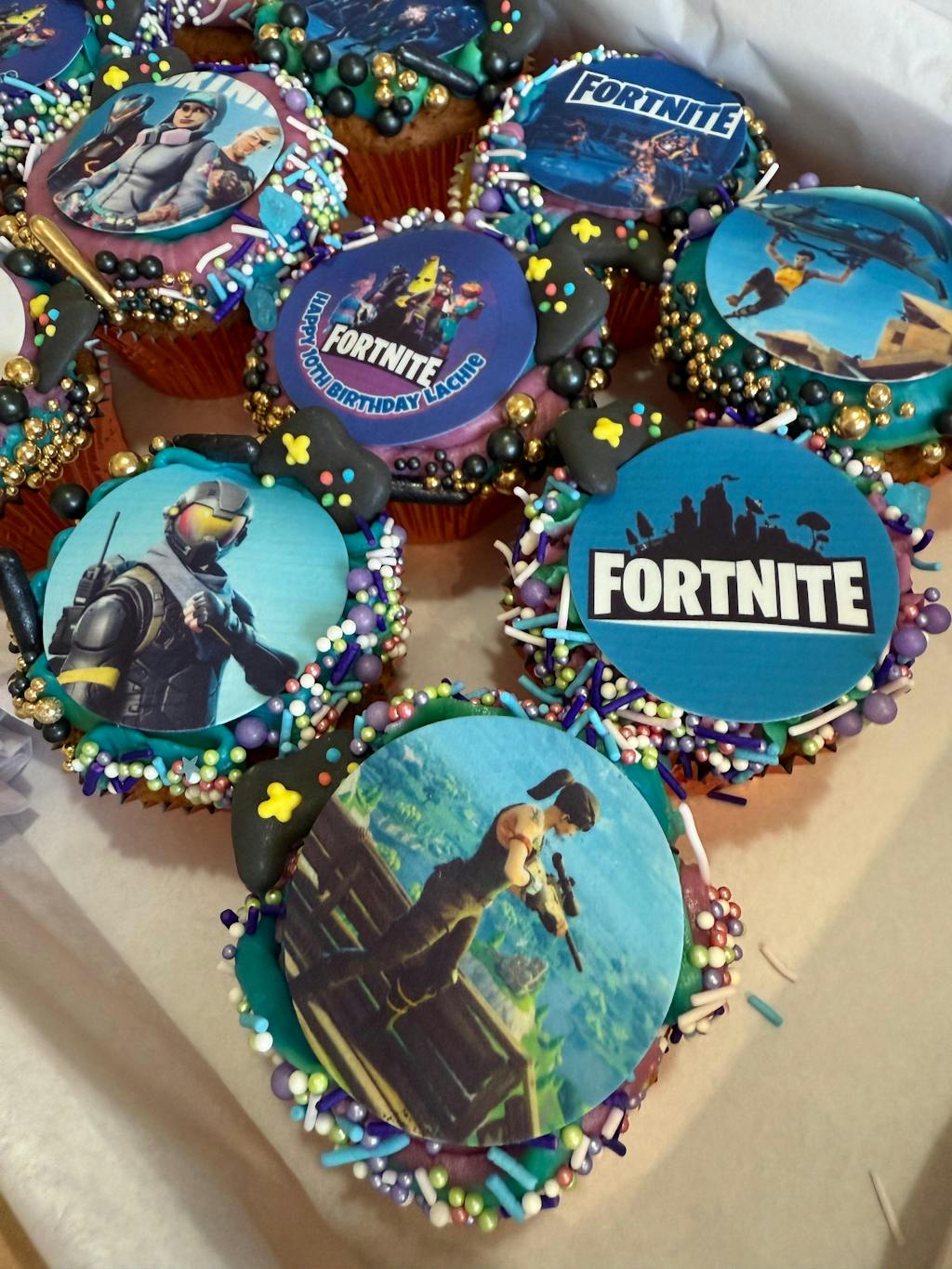 FORTNITE Peely Banana Cupcake / Cookie Toppers - Itty Bitty Cake Toppers