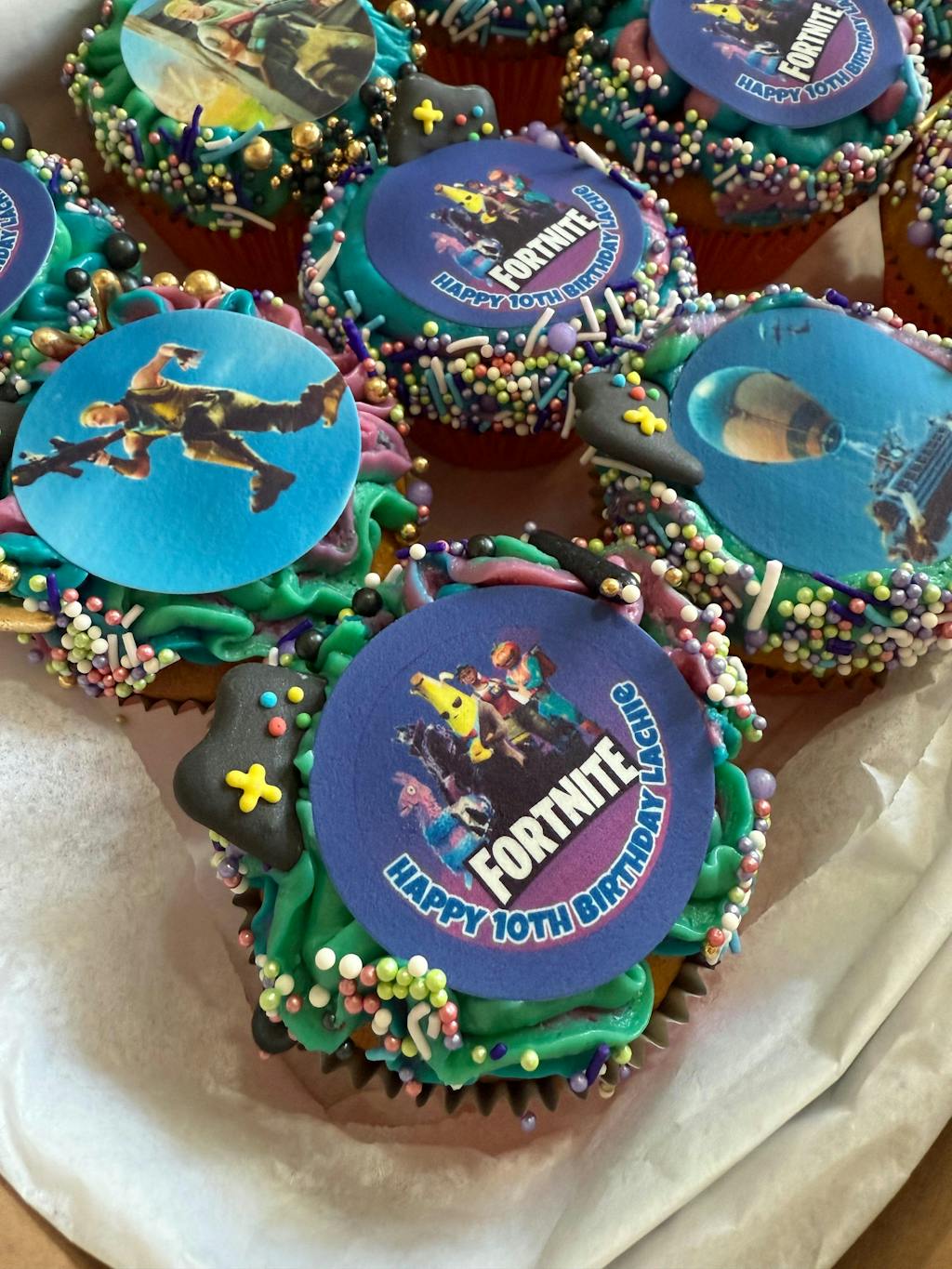 FORTNITE Peely Banana Cupcake / Cookie Toppers - Itty Bitty Cake Toppers