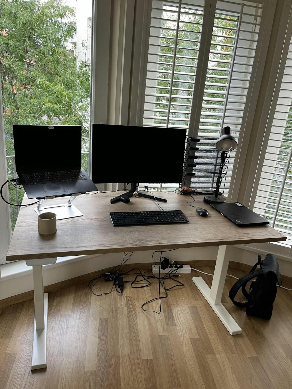 Ergonomic Office Chairs - NEN-EN 1335 Standards - IVONO