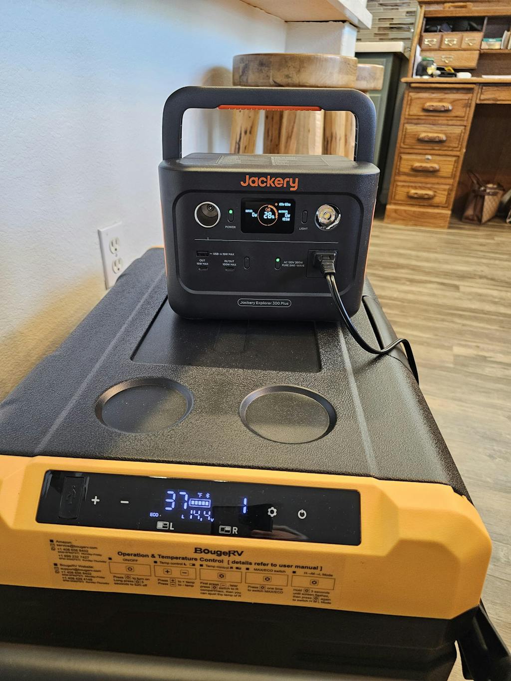 Jackery Explorer 300 Plus Portable Power Station