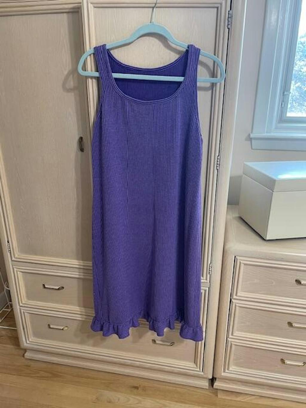 Sewing Pattern Jalie 4135 // BÉATRICE Tanks and Dresses