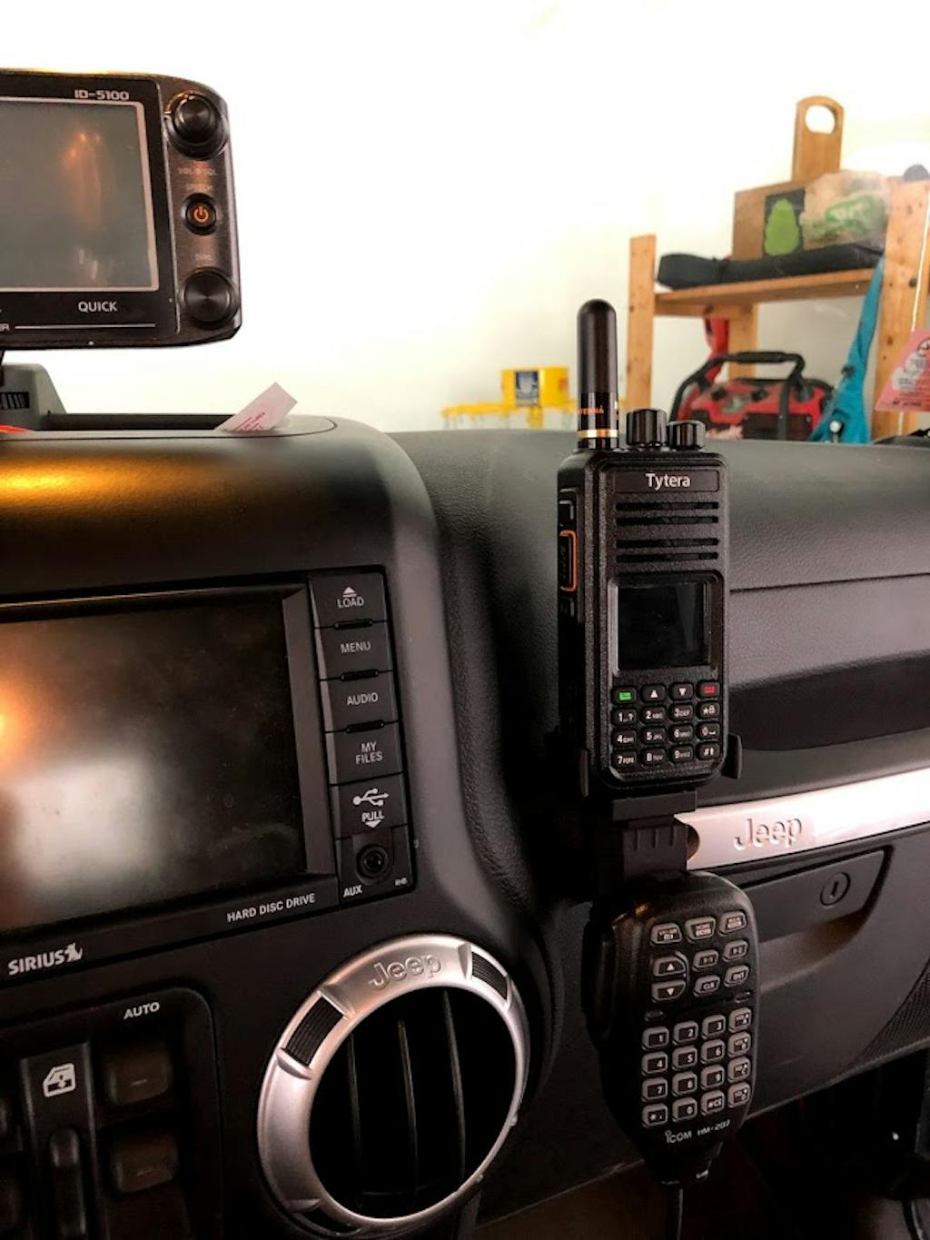 Icom ID-5100 HAM Mic + Yaesu FT-2DR Radio Holder for Jeep JK 11-18 Gra ...