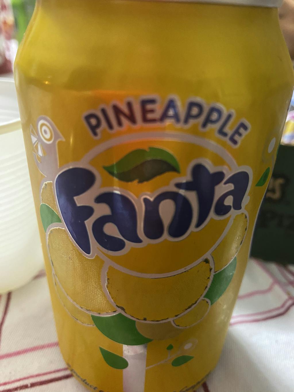 Comprare FANTA PINEAPPLE - Fanta all'ananas – Jerry America