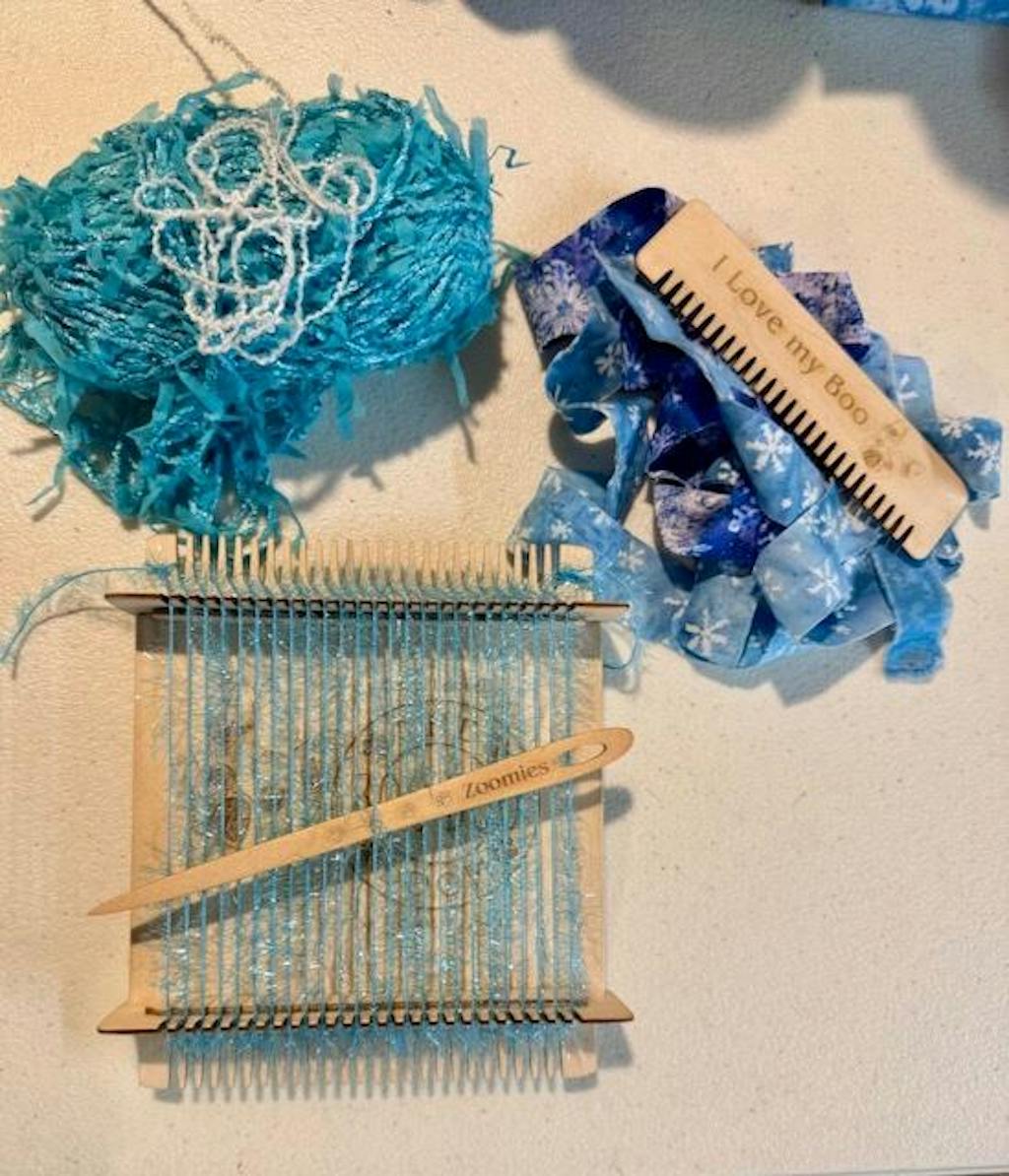 Warp Threads Made Easy on LARGE Beading Looms with This Trick - Jewel Loom