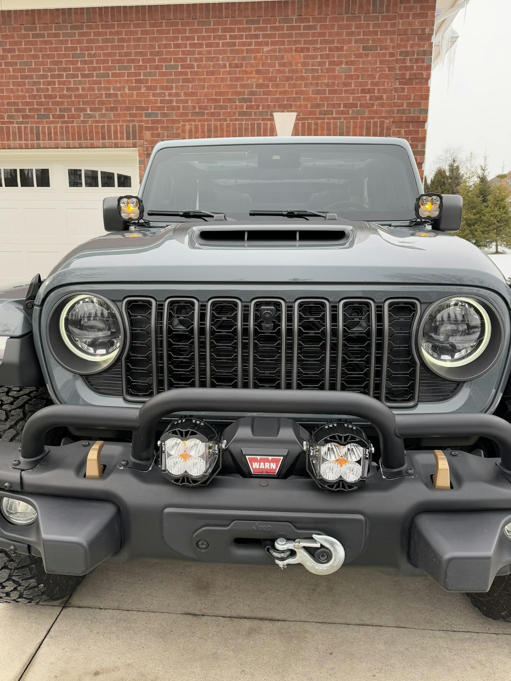 JFTops Jeep Wrangler and Bronco Tonneau Bed Covers