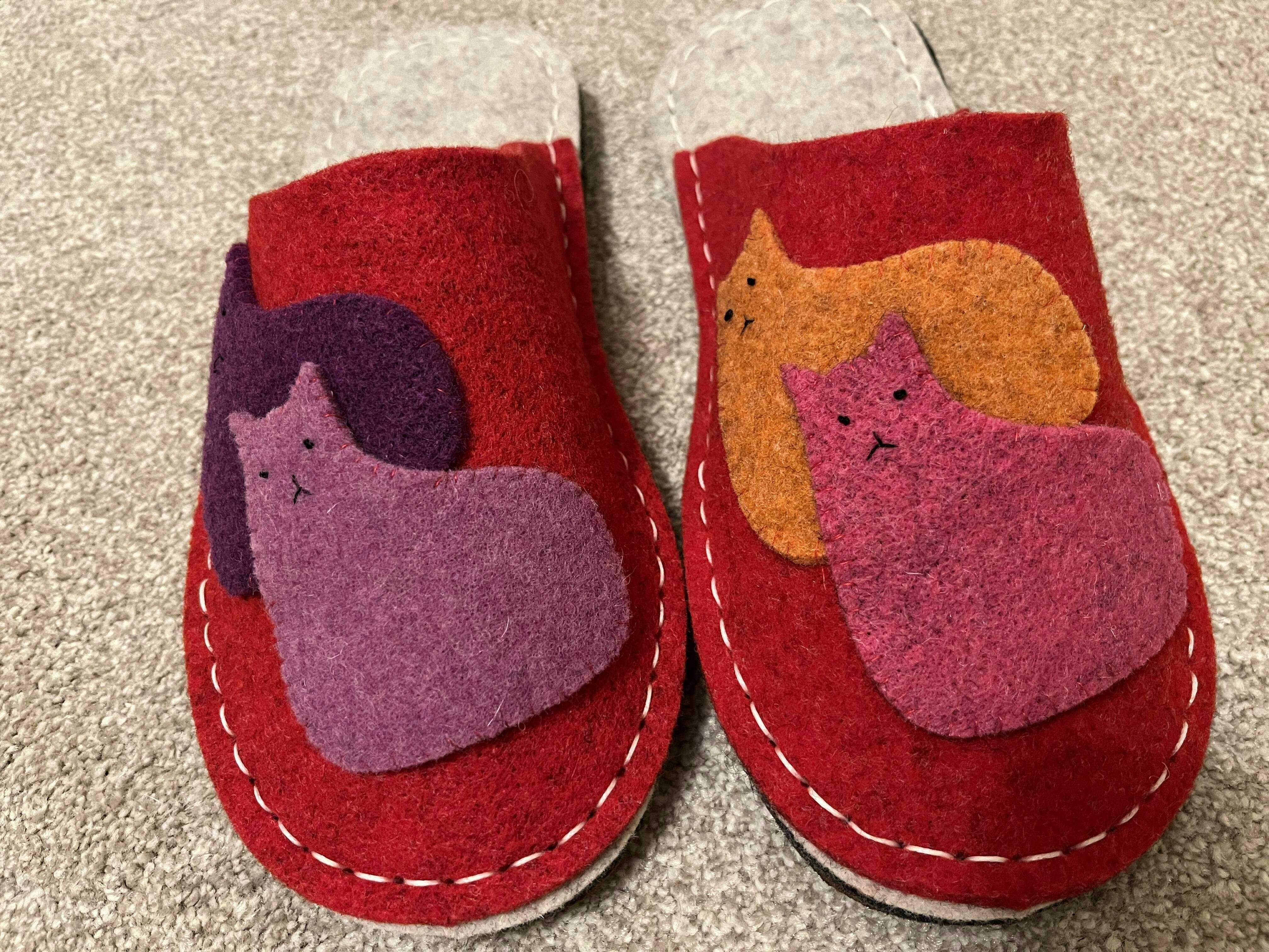 Joe's Toes Luxe Mule Slipper Kit in Natural Suede with Rubber Outsoles